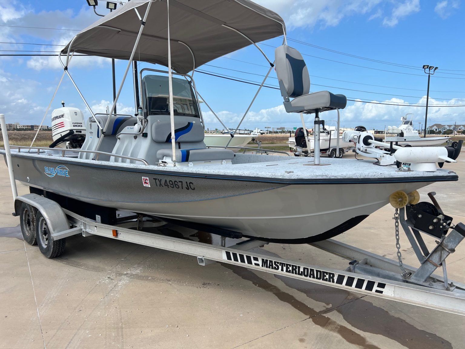 1998 22' BLUE WAVE 220 SUPER T - Premier Boating Centers