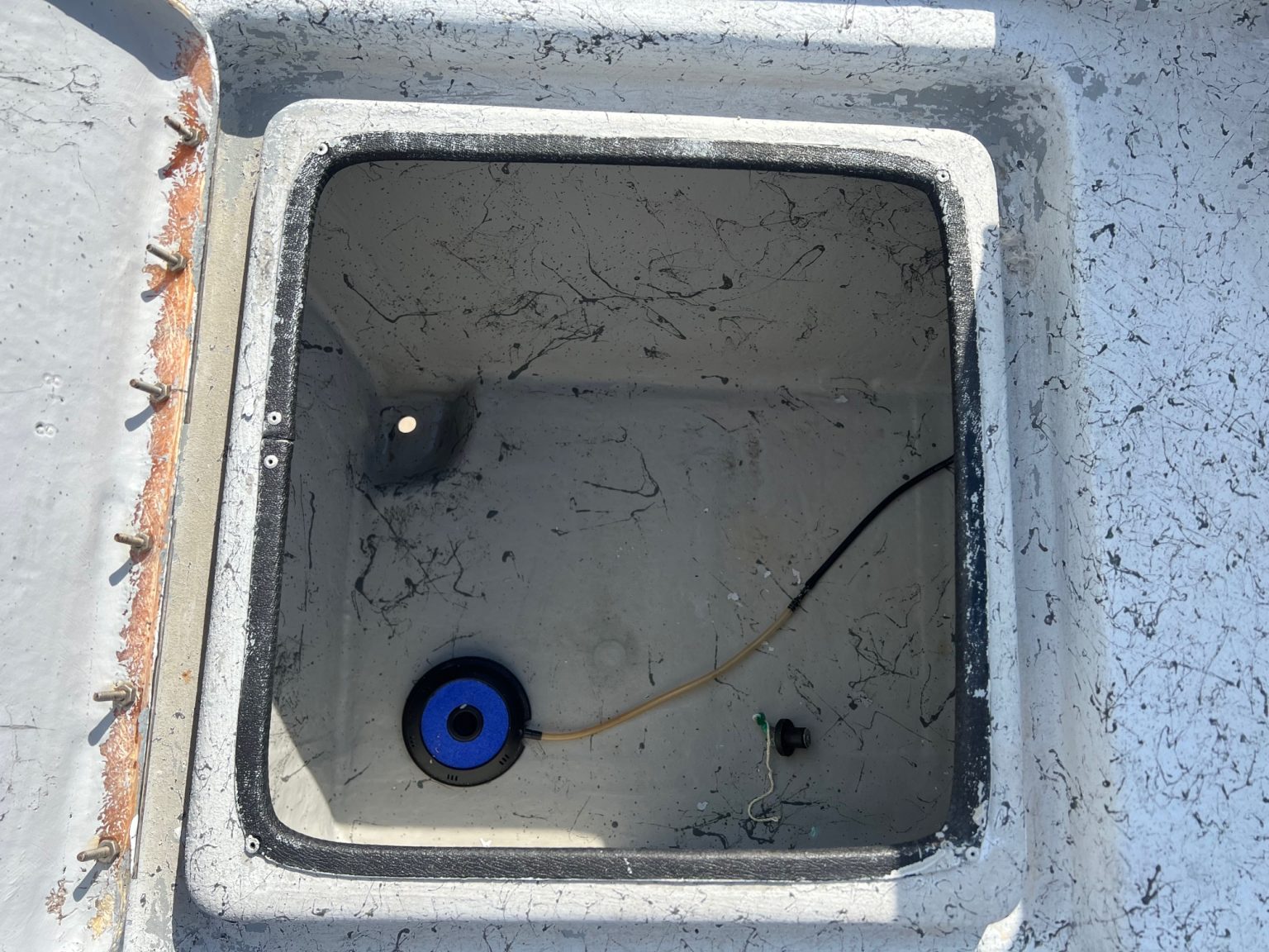 1998 22' BLUE WAVE 220 SUPER T - Premier Boating Centers