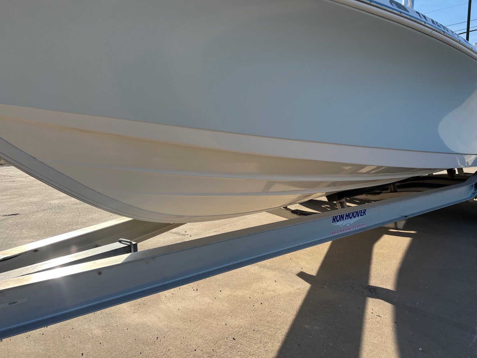 2019 24' BLUE WAVE 2400 PURE BAY - Premier Boating Centers