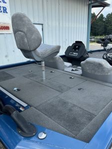 2023 19' AVID 19XB - Premier Boating Centers