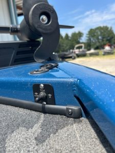 2023 19' AVID 19XB - Premier Boating Centers