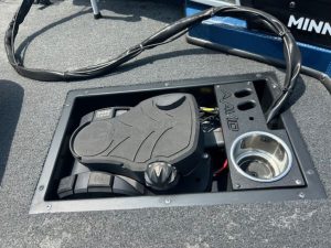 2023 19' AVID 19XB - Premier Boating Centers