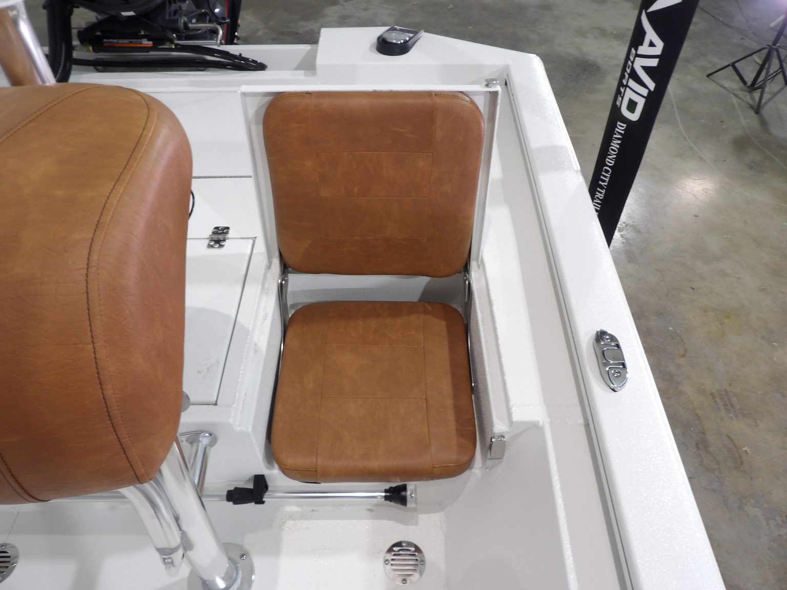 2025 19' AVID 19FSX - Premier Boating Centers $48,995 WS-177A