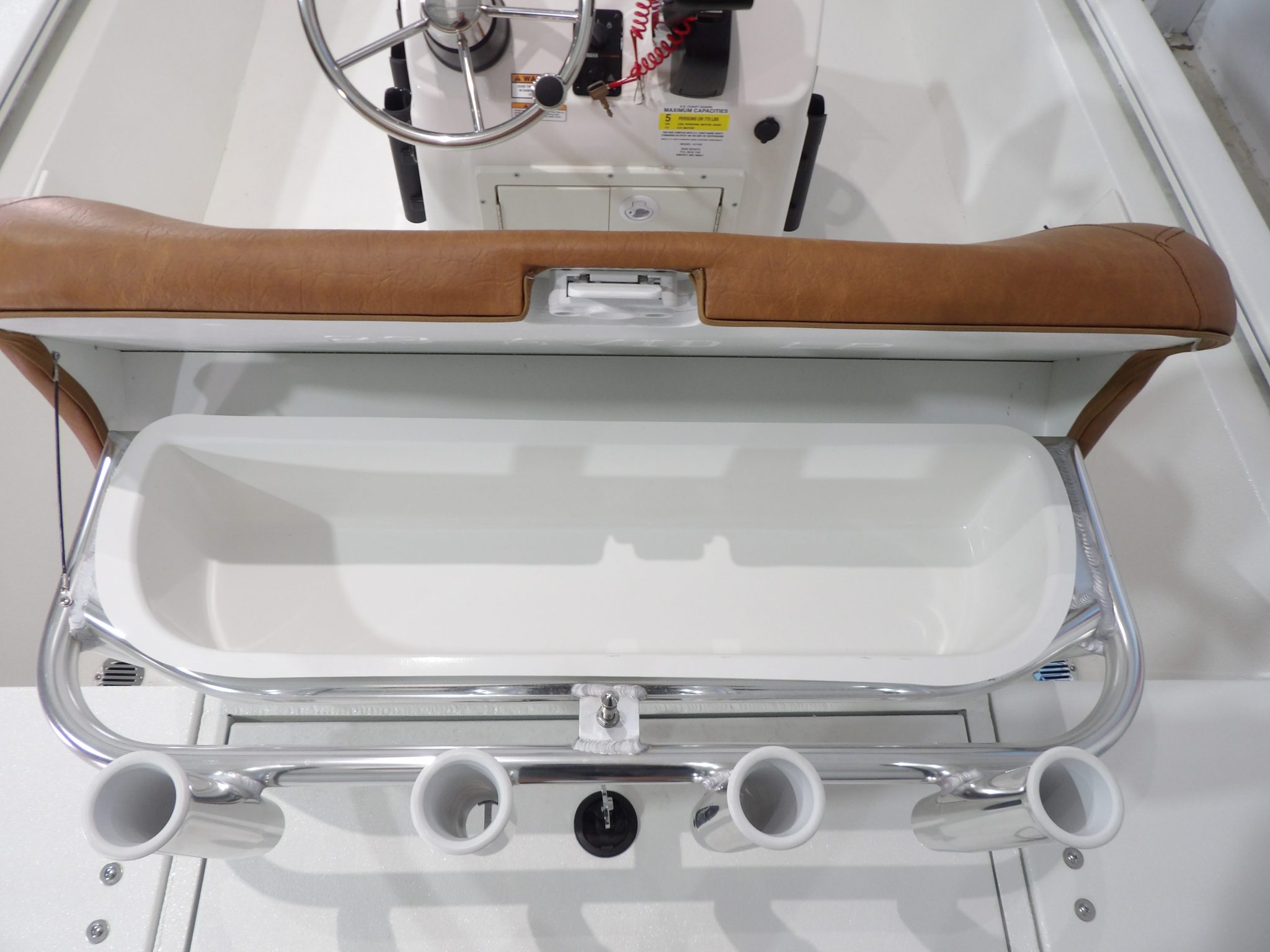 2025 19' AVID 19FSX - Premier Boating Centers $48,995 WS-177A