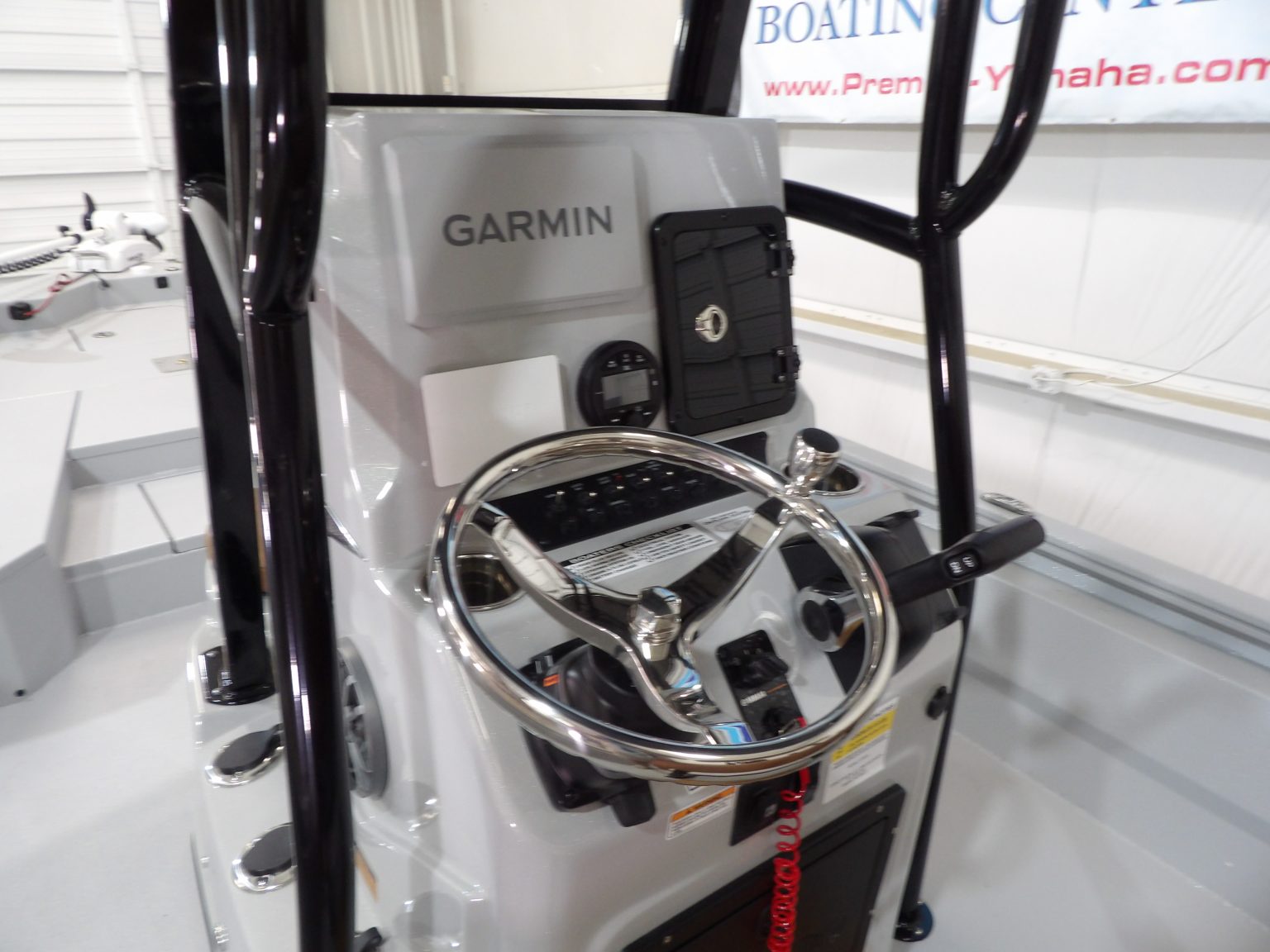 2025 23' AVID 23MAG - Premier Boating Centers $80,655 AVID-181