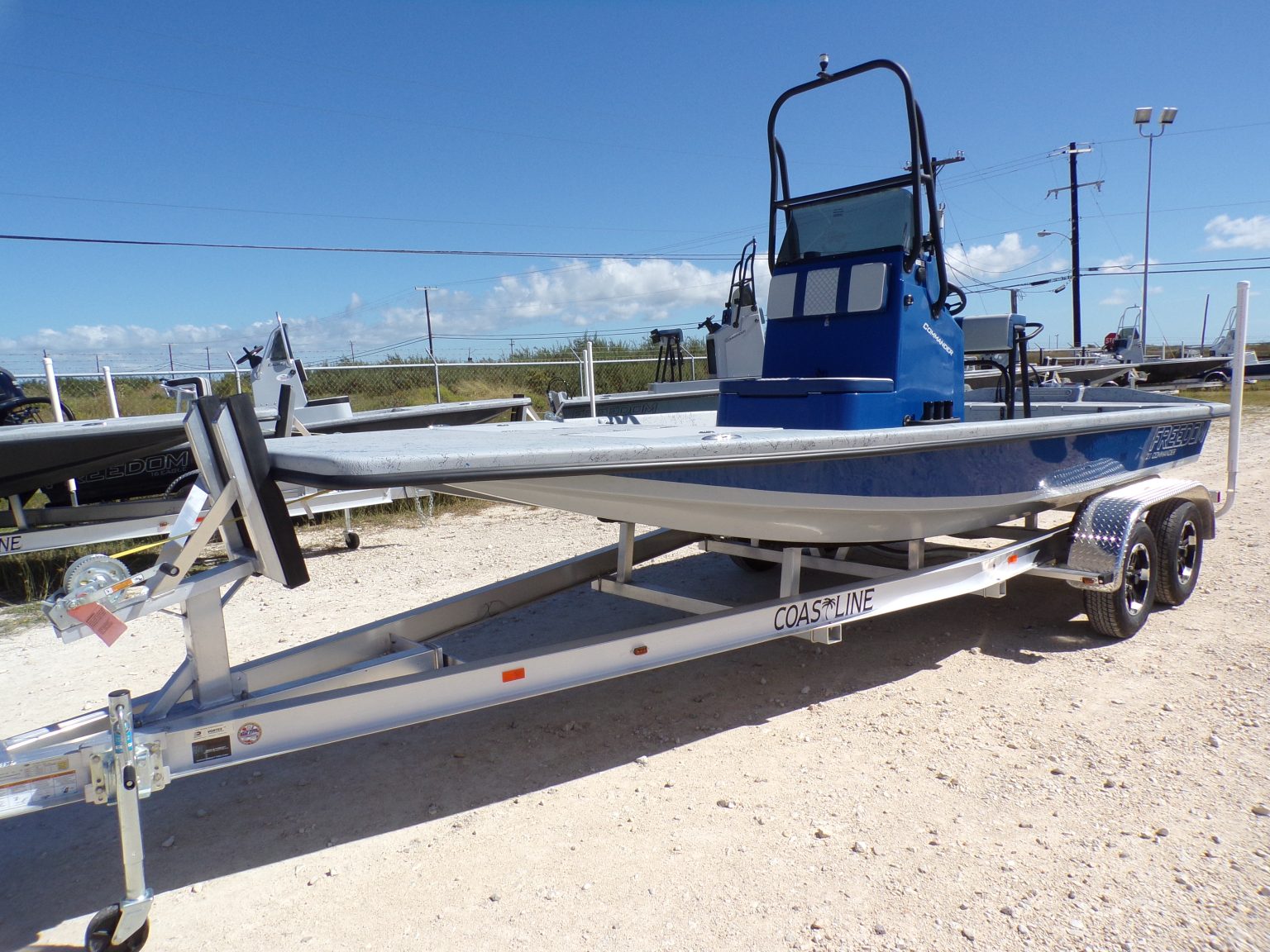 2025 21' FREEDOM COMMANDER 21 - Premier Boating Centers