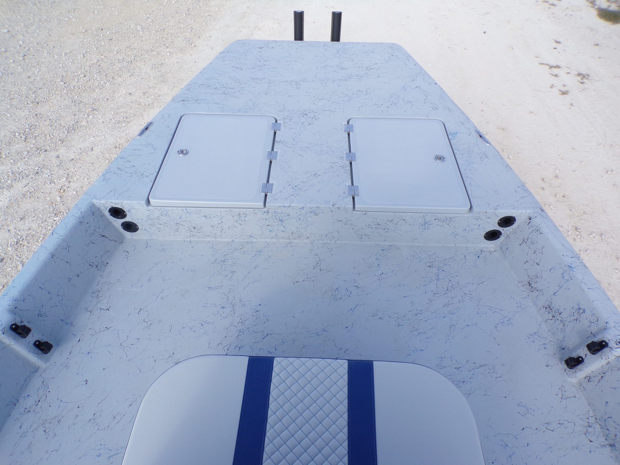 2025 21' FREEDOM COMMANDER 21 - Premier Boating Centers