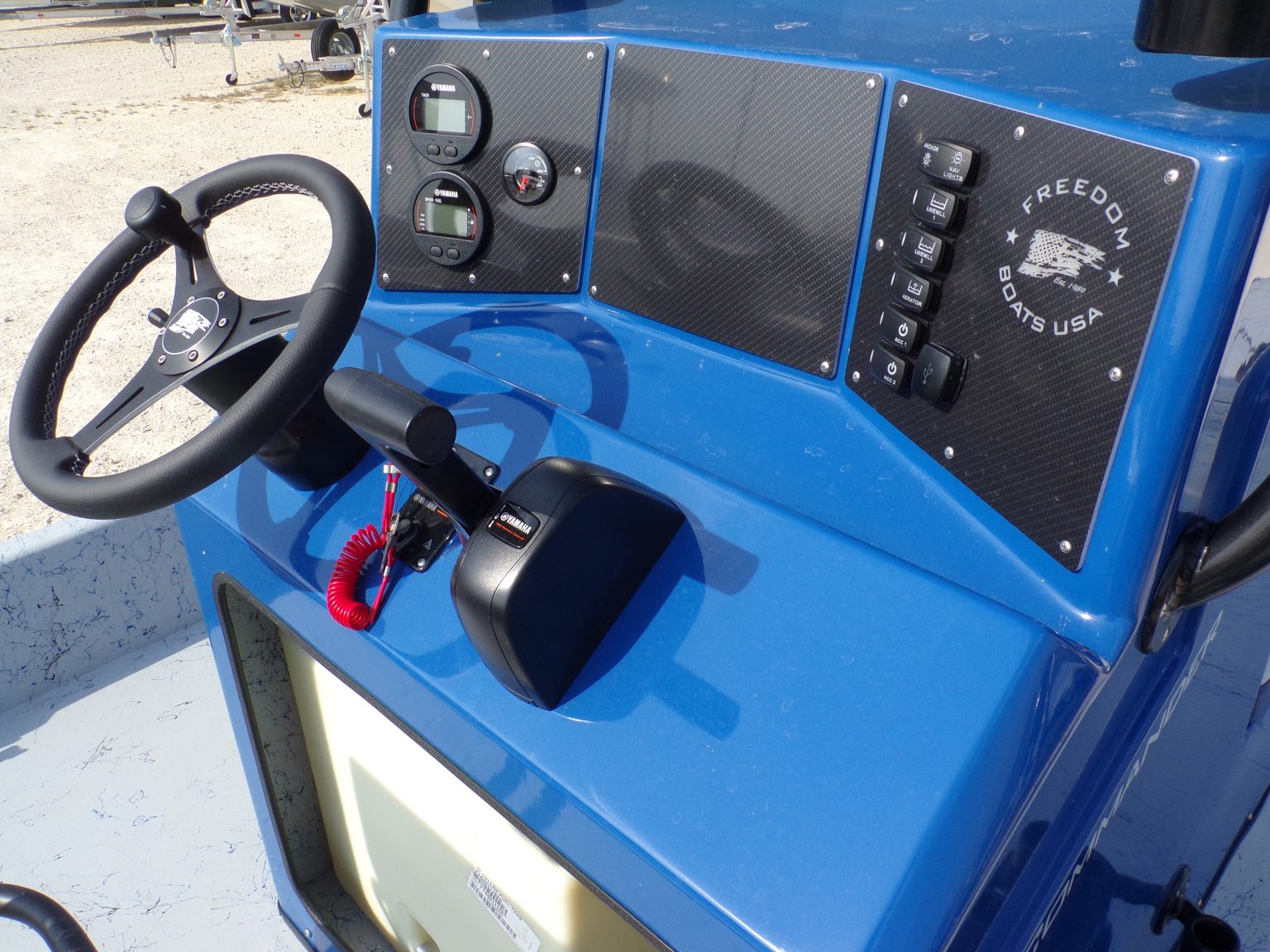 2025 21' FREEDOM COMMANDER 21 - Premier Boating Centers