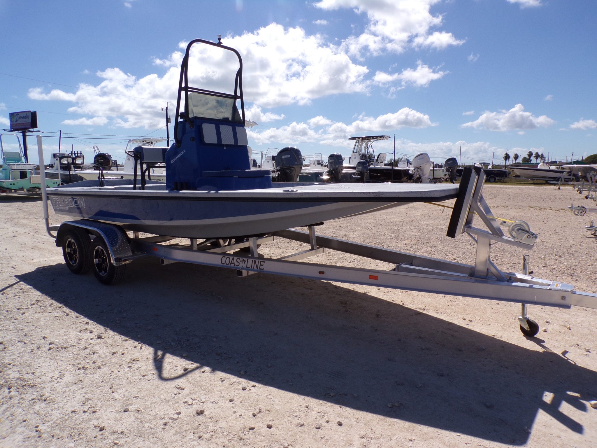 2025 21' FREEDOM COMMANDER 21 - Premier Boating Centers