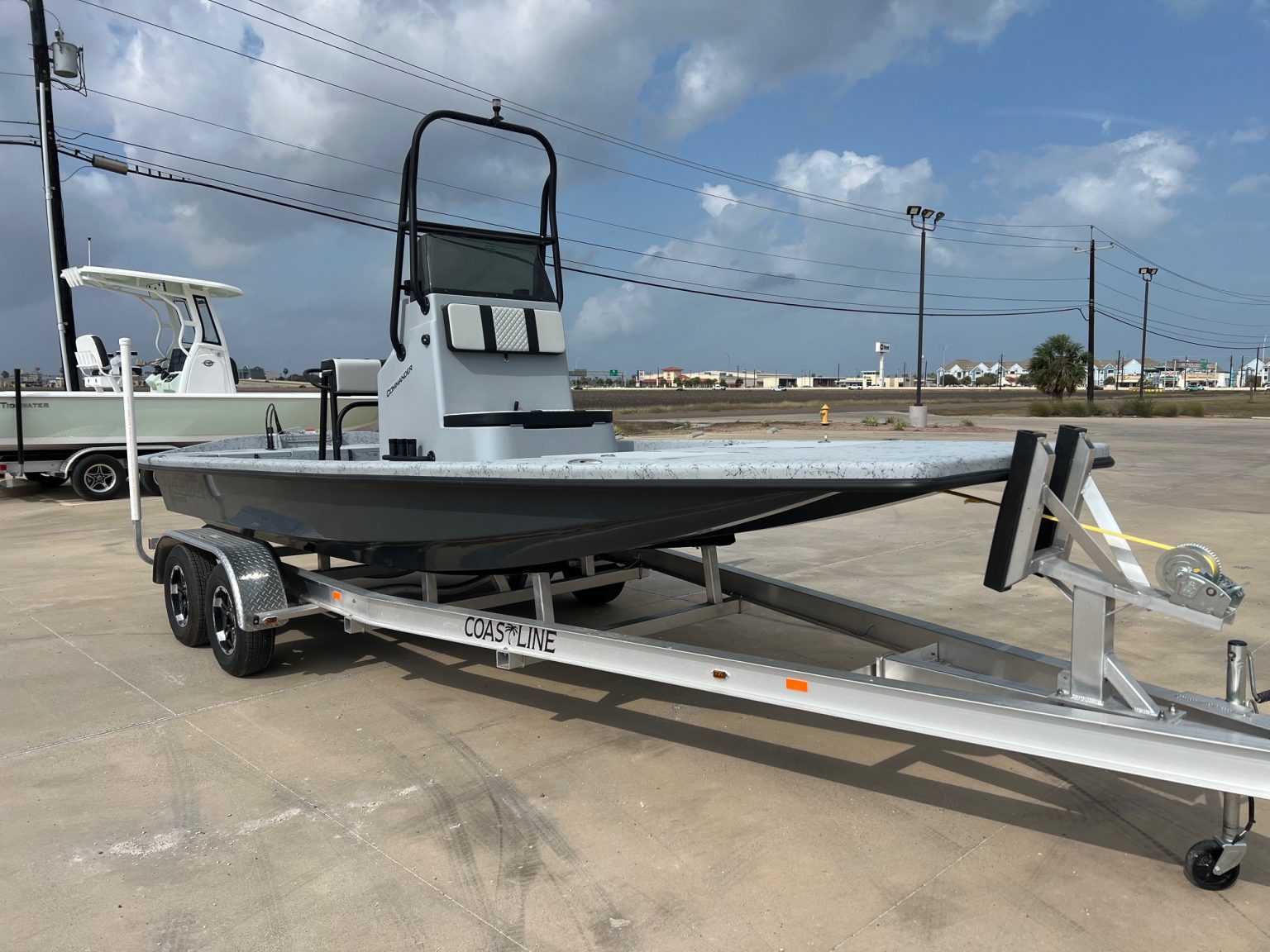 2025 21' FREEDOM COMMANDER 21 - Premier Boating Centers
