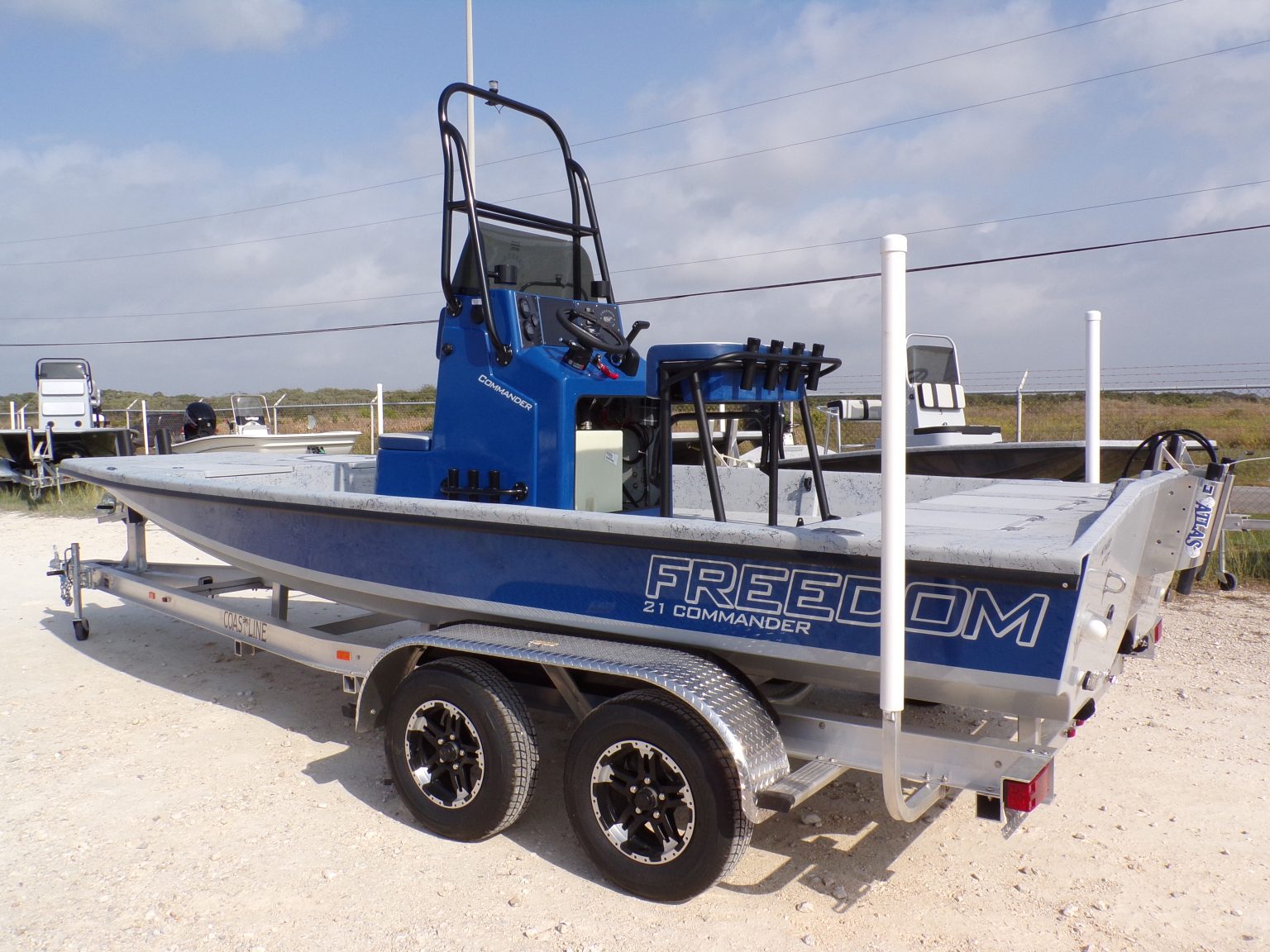 2025 21' FREEDOM COMMANDER 21 - Premier Boating Centers