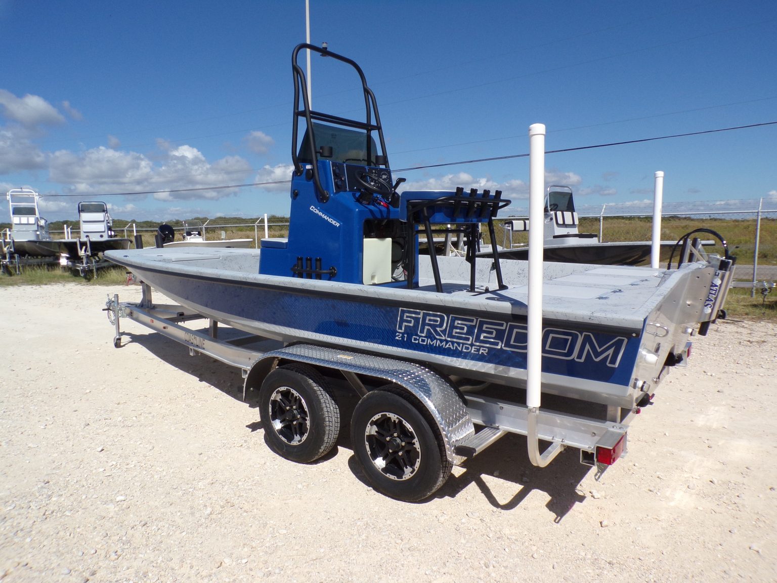 2025 21' FREEDOM COMMANDER 21 - Premier Boating Centers