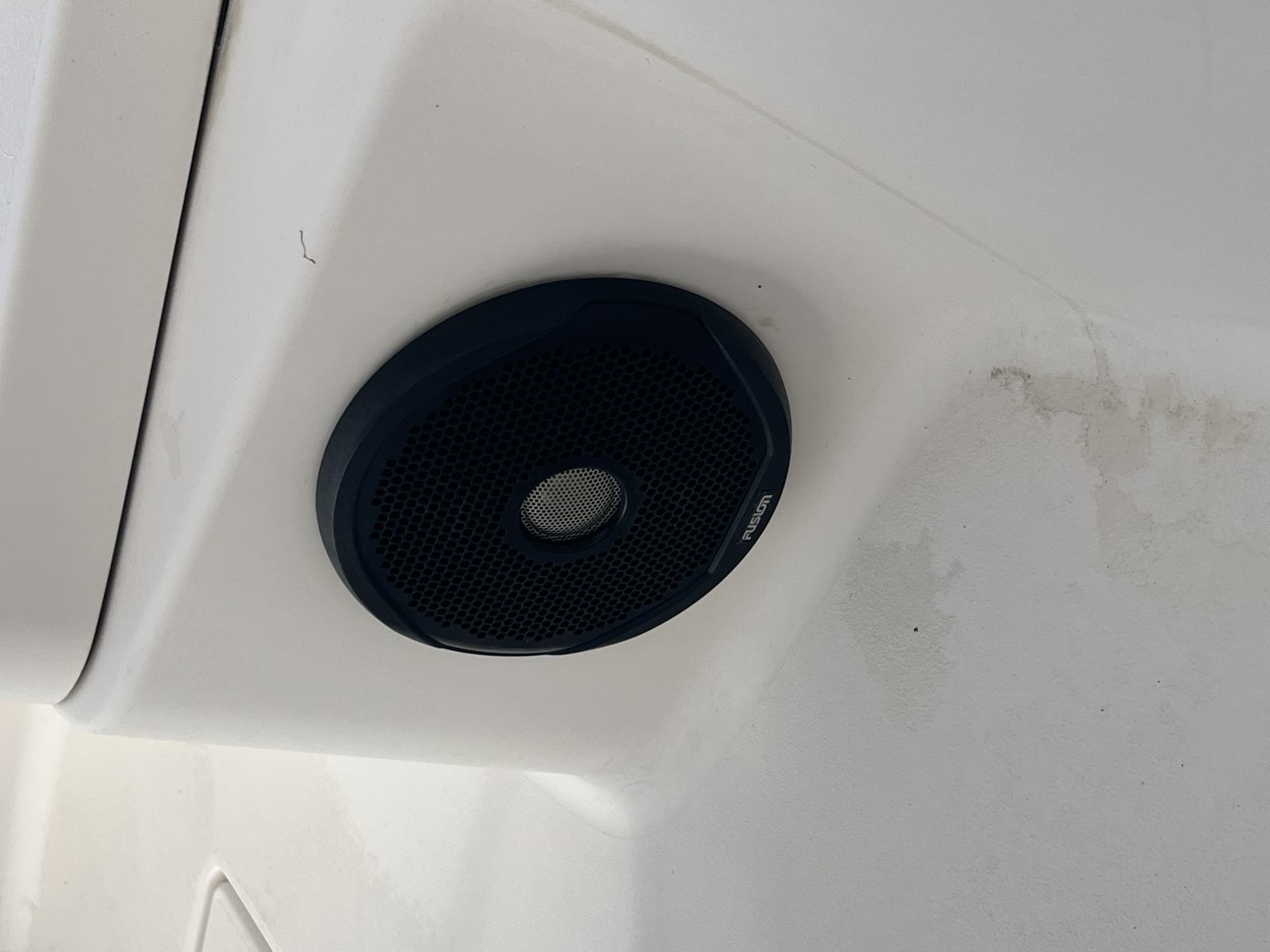 2004 22' PATHFINDER 2200 - Premier Boating Centers $24,995 PRE-0275A
