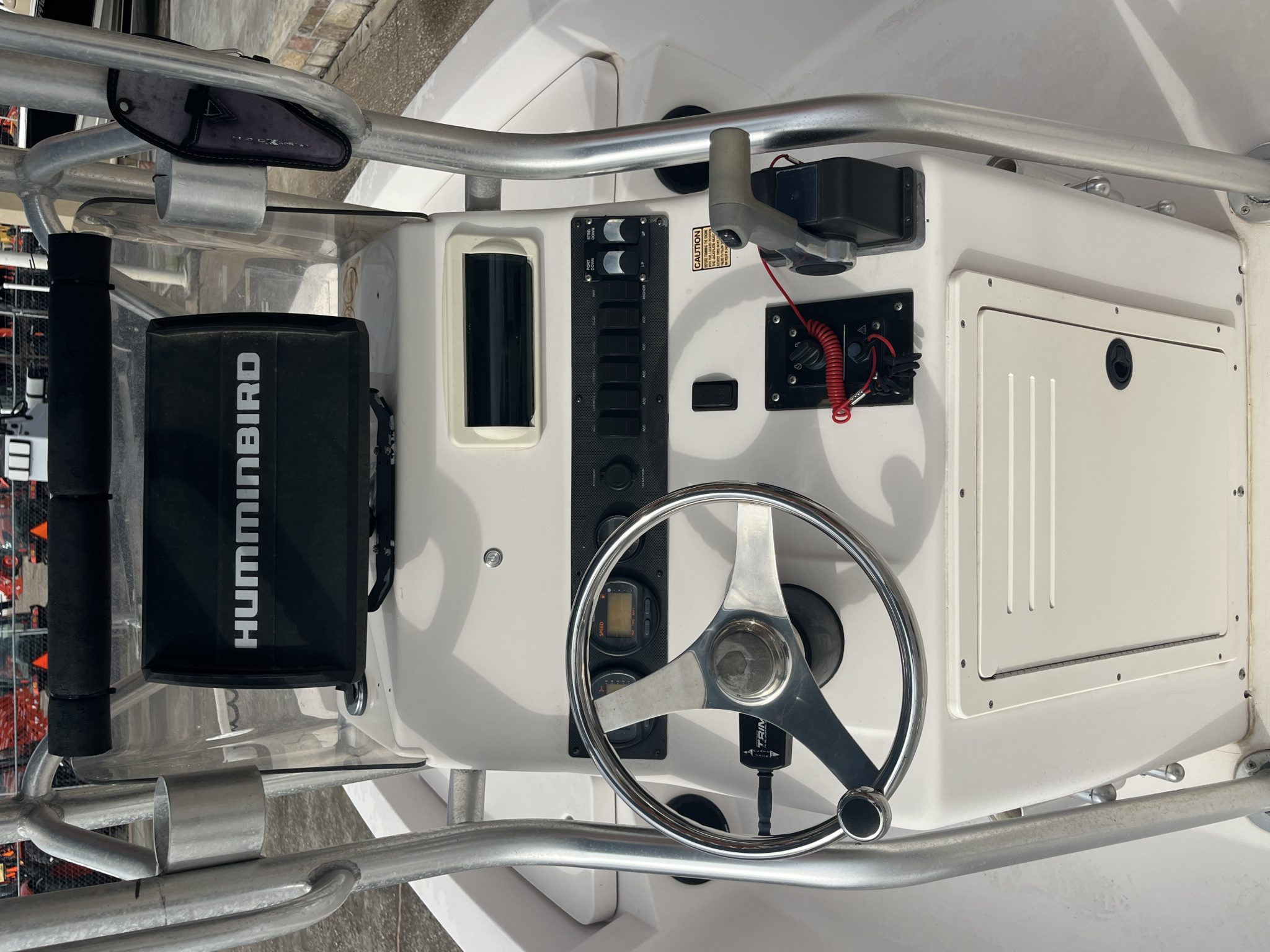 2004 22' PATHFINDER 2200 - Premier Boating Centers