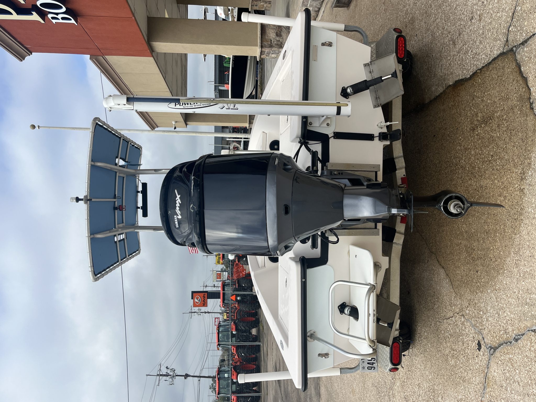 2004 22' PATHFINDER 2200 - Premier Boating Centers