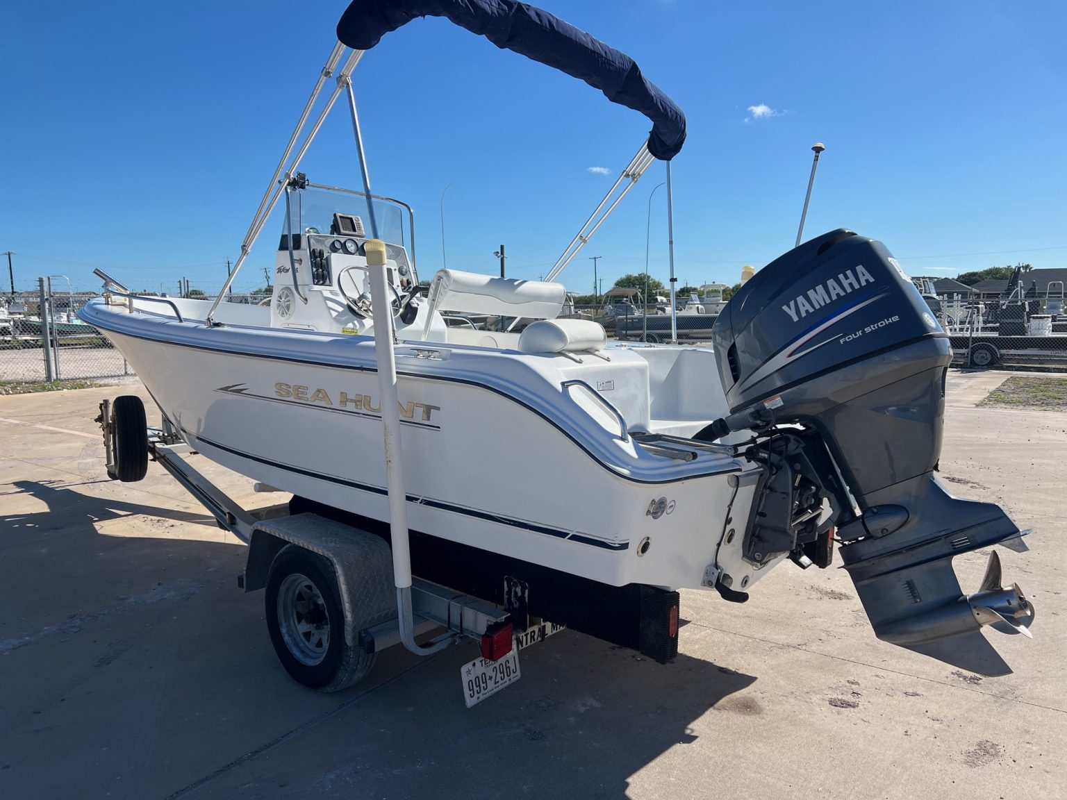 2008 18' SEA HUNT 186 TRITON - Premier Boating Centers