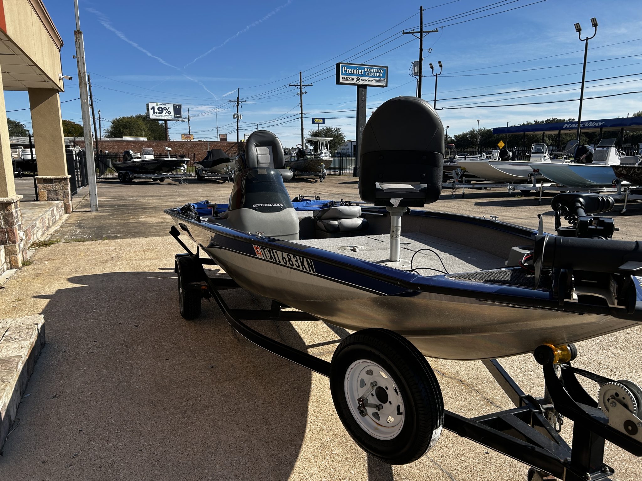 2013 17' TRACKER PT175TF - Premier Boating Centers