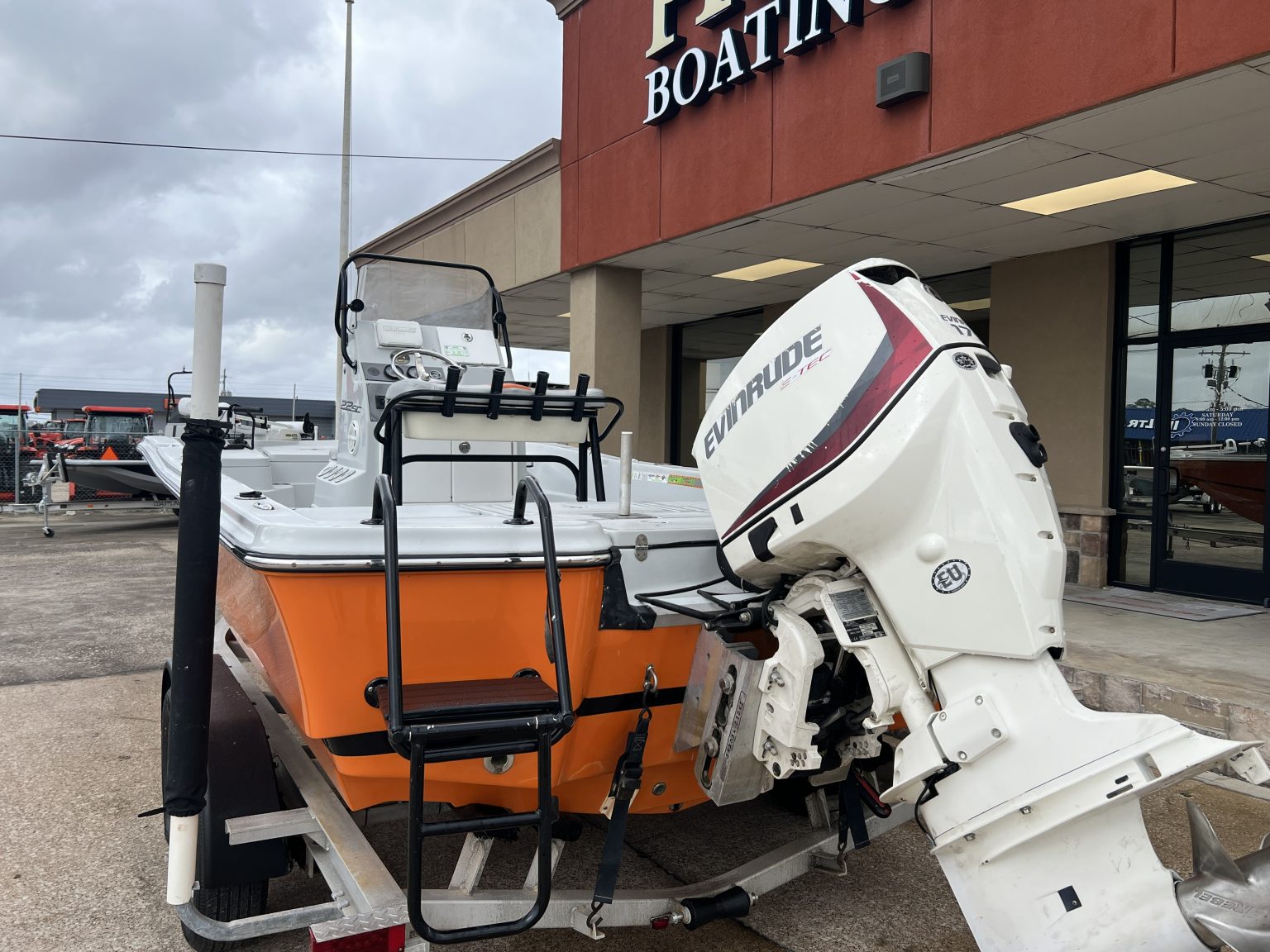 2014 22' EPIC 22SC - Premier Boating Centers $21,995 WS-096A