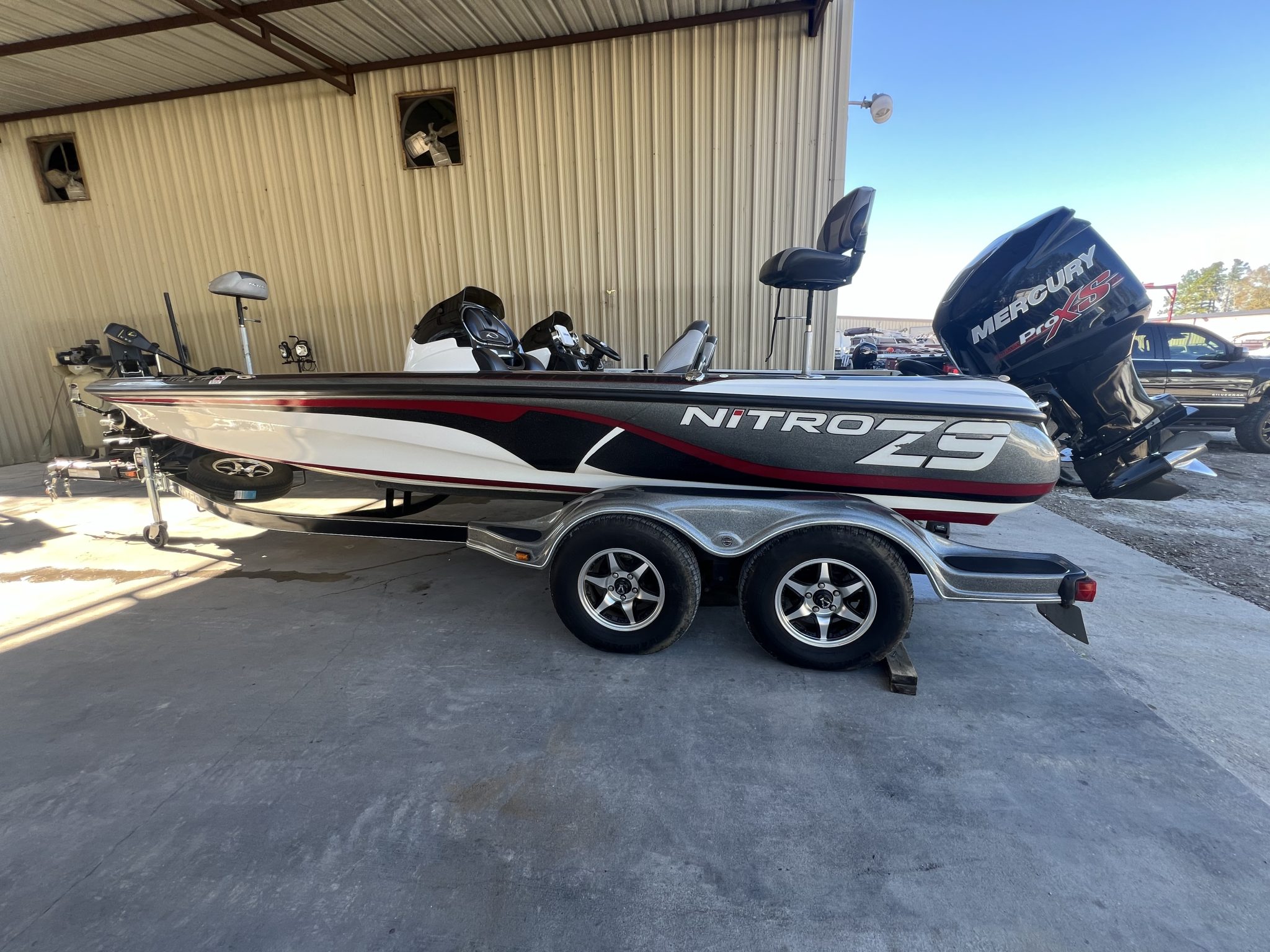 2014 20' NITRO Z9 - Premier Boating Centers