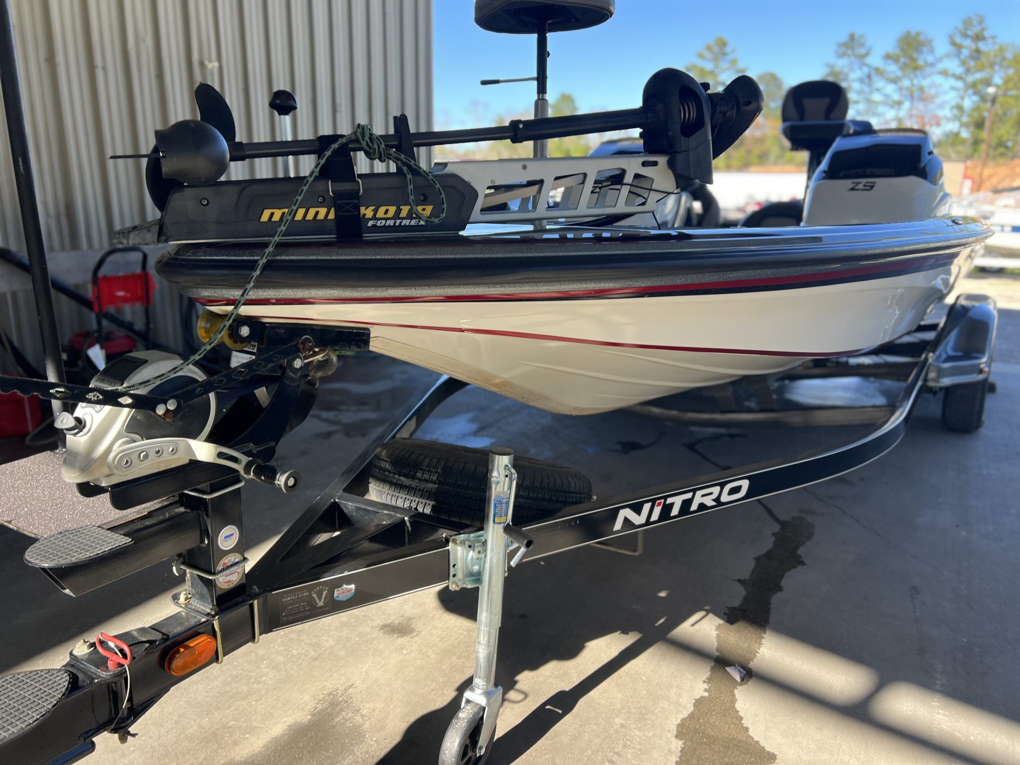 2014 20' NITRO Z9 - Premier Boating Centers