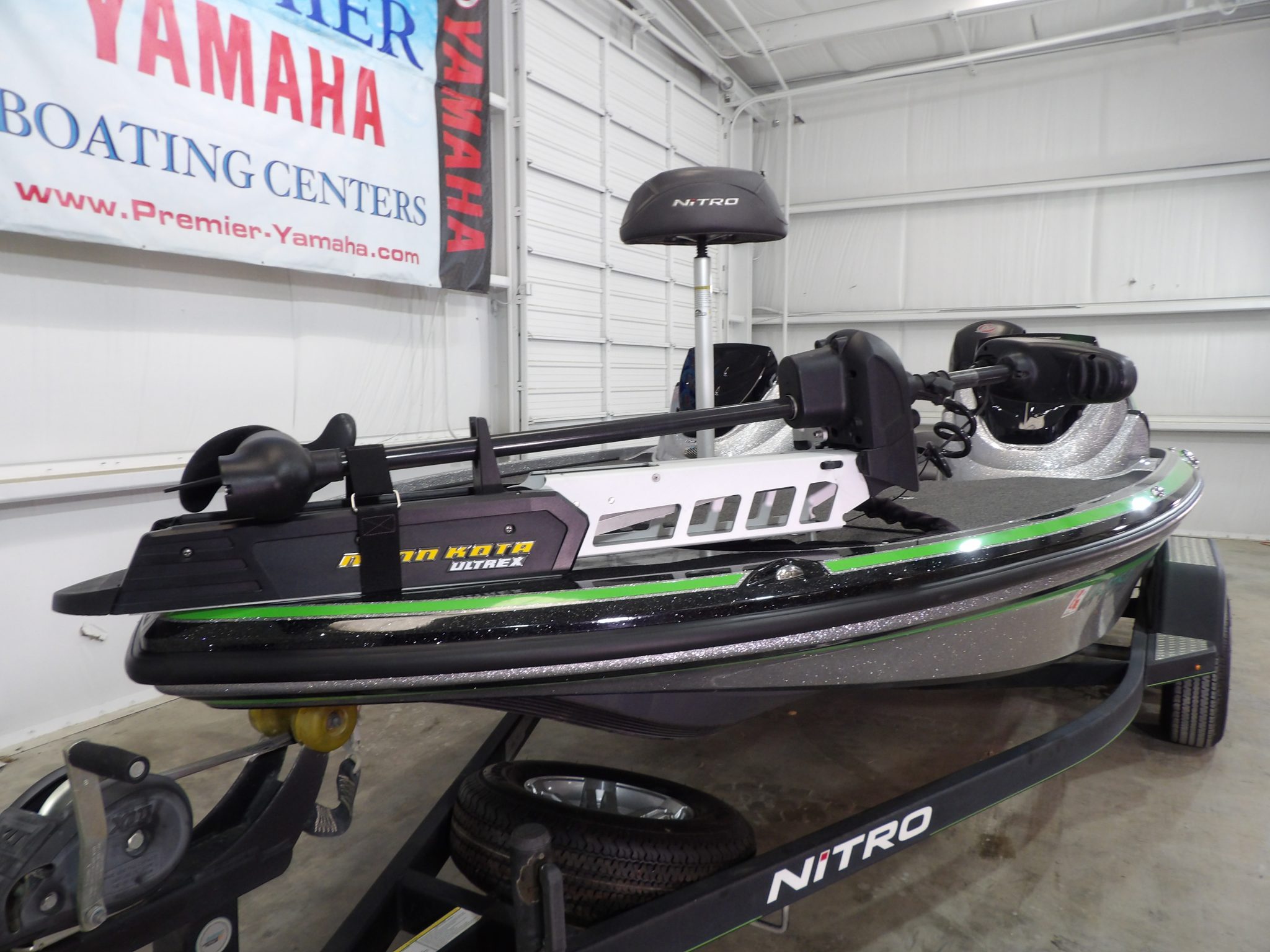 2019 18' NITRO Z18 - Premier Boating Centers