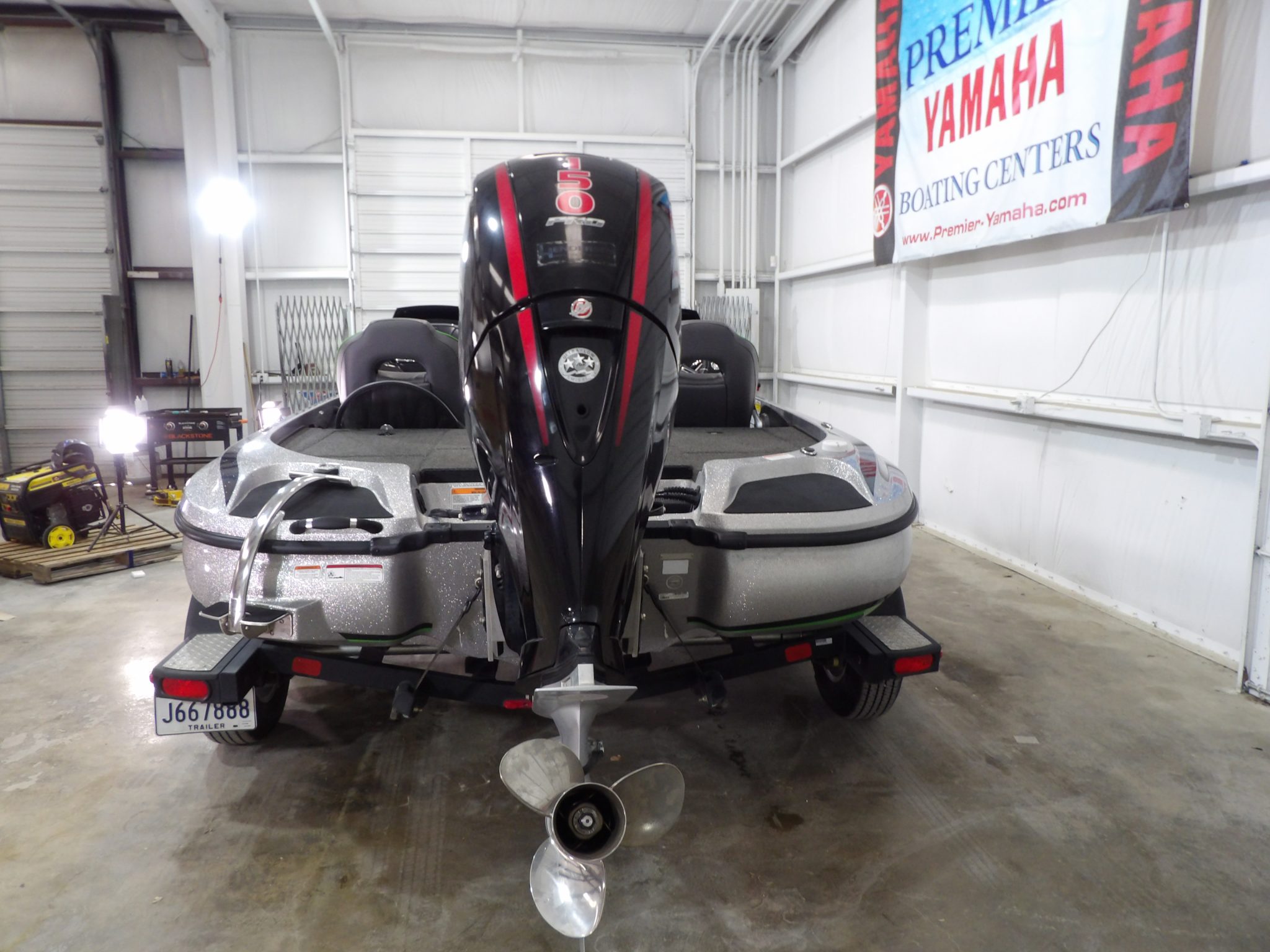 2019 18' NITRO Z18 - Premier Boating Centers