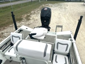 2021 20' LOWE 20 BAY - Premier Boating Centers