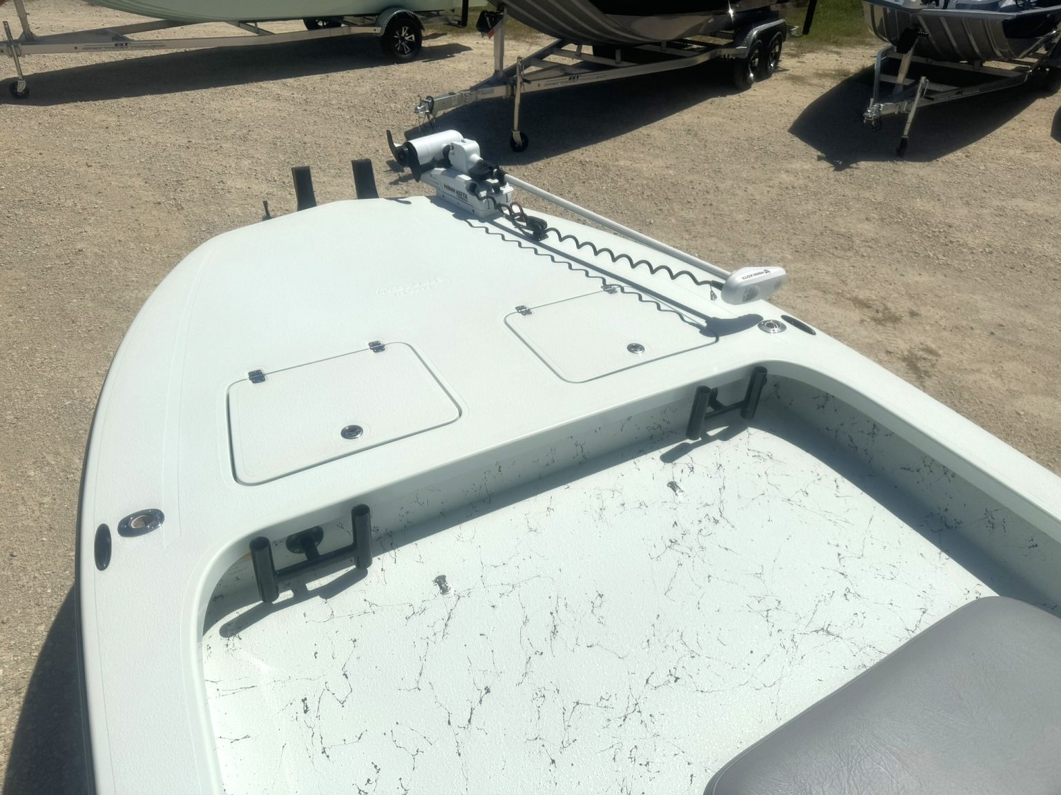 2022 24' MAJEK 24 REAPER - Premier Boating Centers