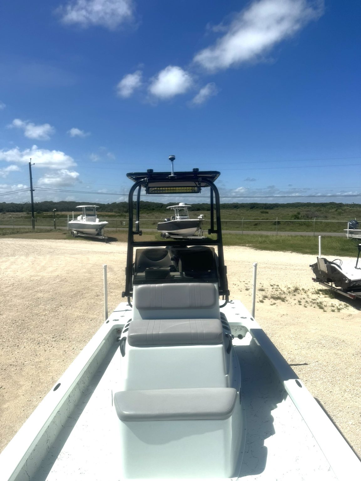 2022 24' MAJEK 24 REAPER - Premier Boating Centers