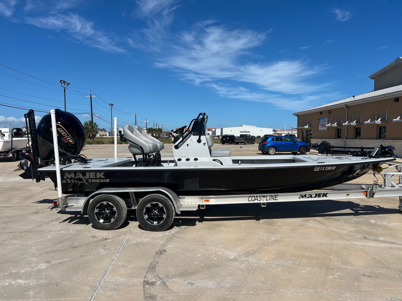 2023 22' MAJEK 2200 XTREME - Premier Boating Centers