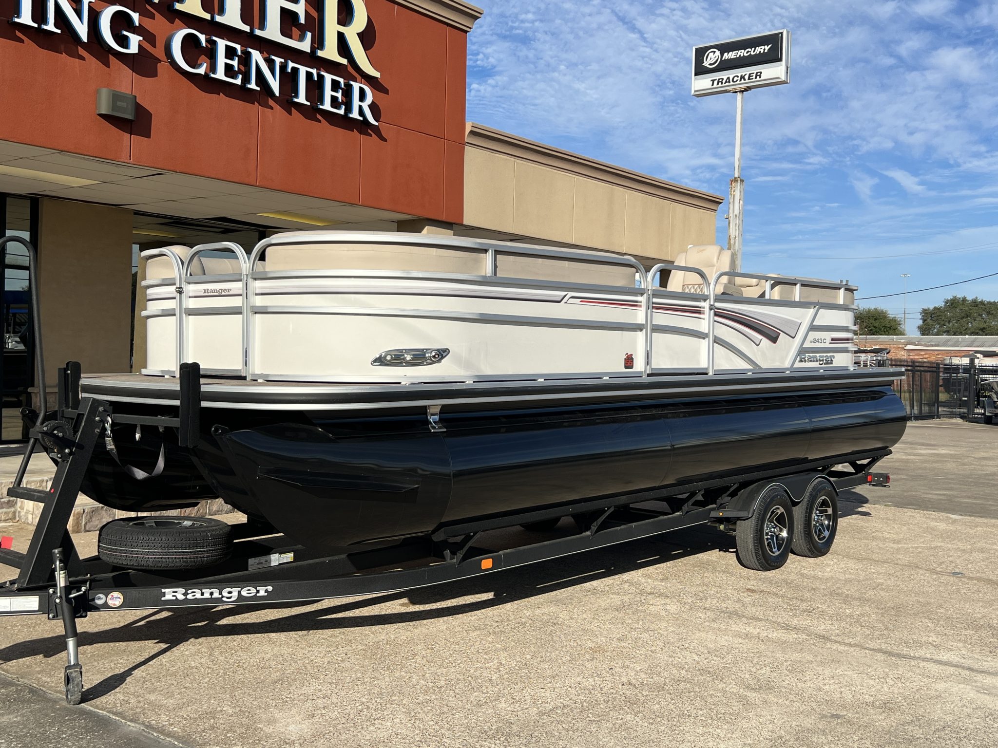 2023 24' RANGER RP243C - Premier Boating Centers