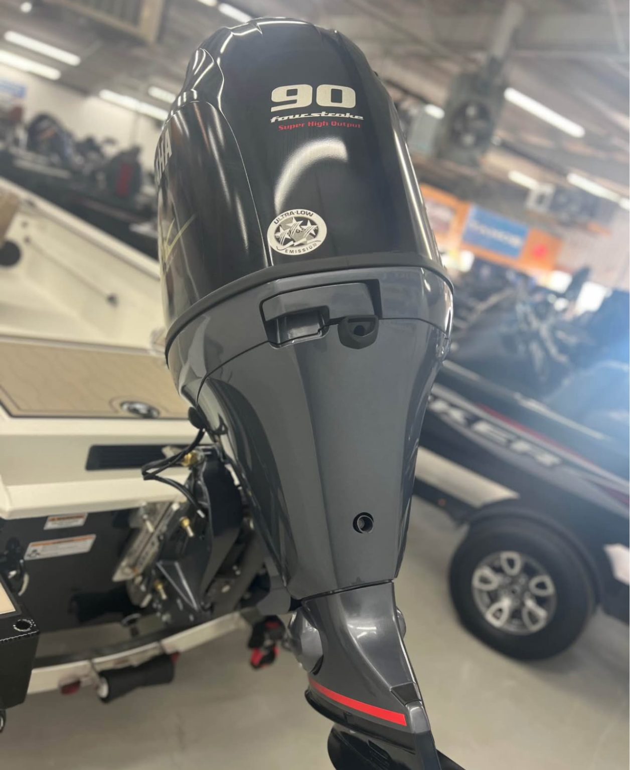 2024 18' AVID 18 COMMANDER - Premier Boating Centers $30,582 AVID-186