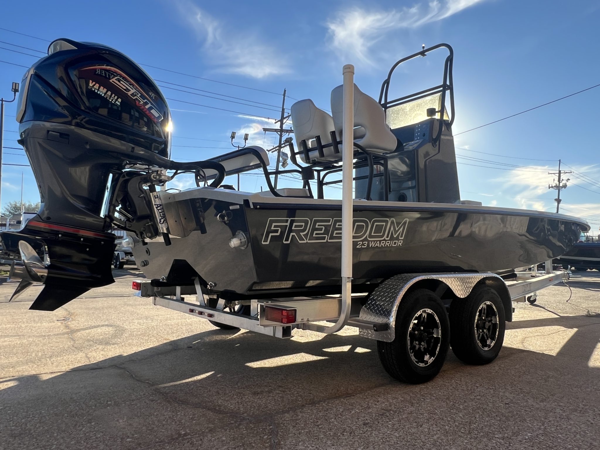2025 23' FREEDOM WARRIOR 23 - Premier Boating Centers