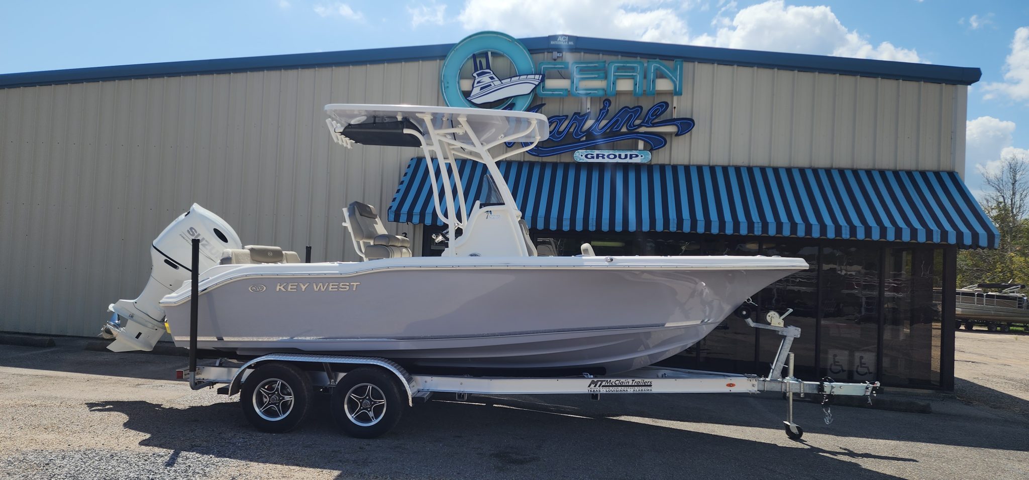 2024 21' KEY WEST 219FS - Premier Boating Centers