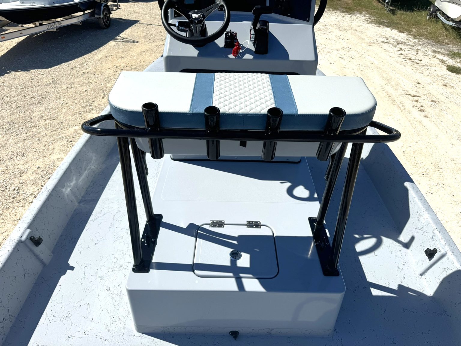 2025 21' FREEDOM COMMANDER 21 RC - Premier Boating Centers