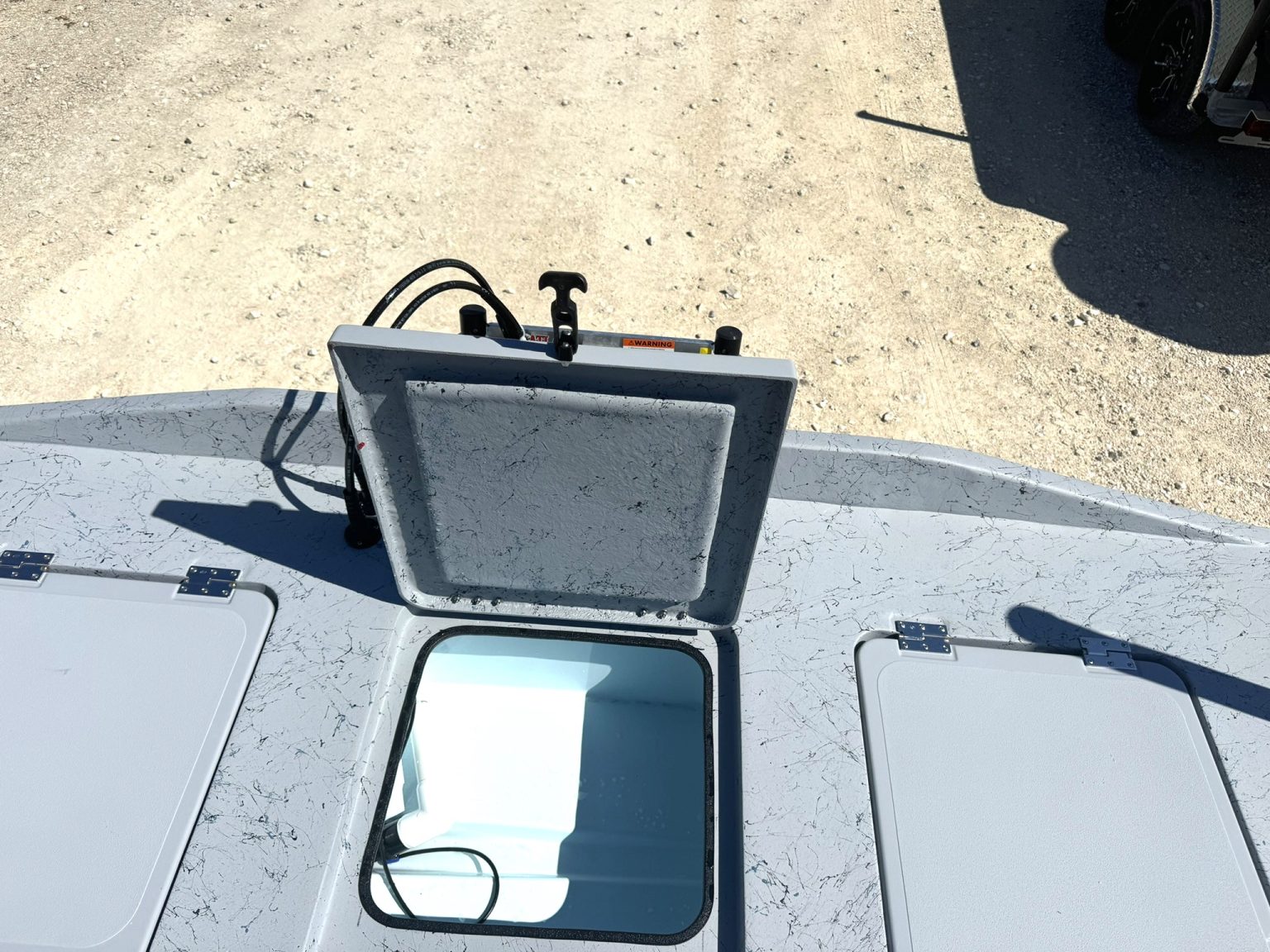 2025 21' FREEDOM COMMANDER 21 RC - Premier Boating Centers