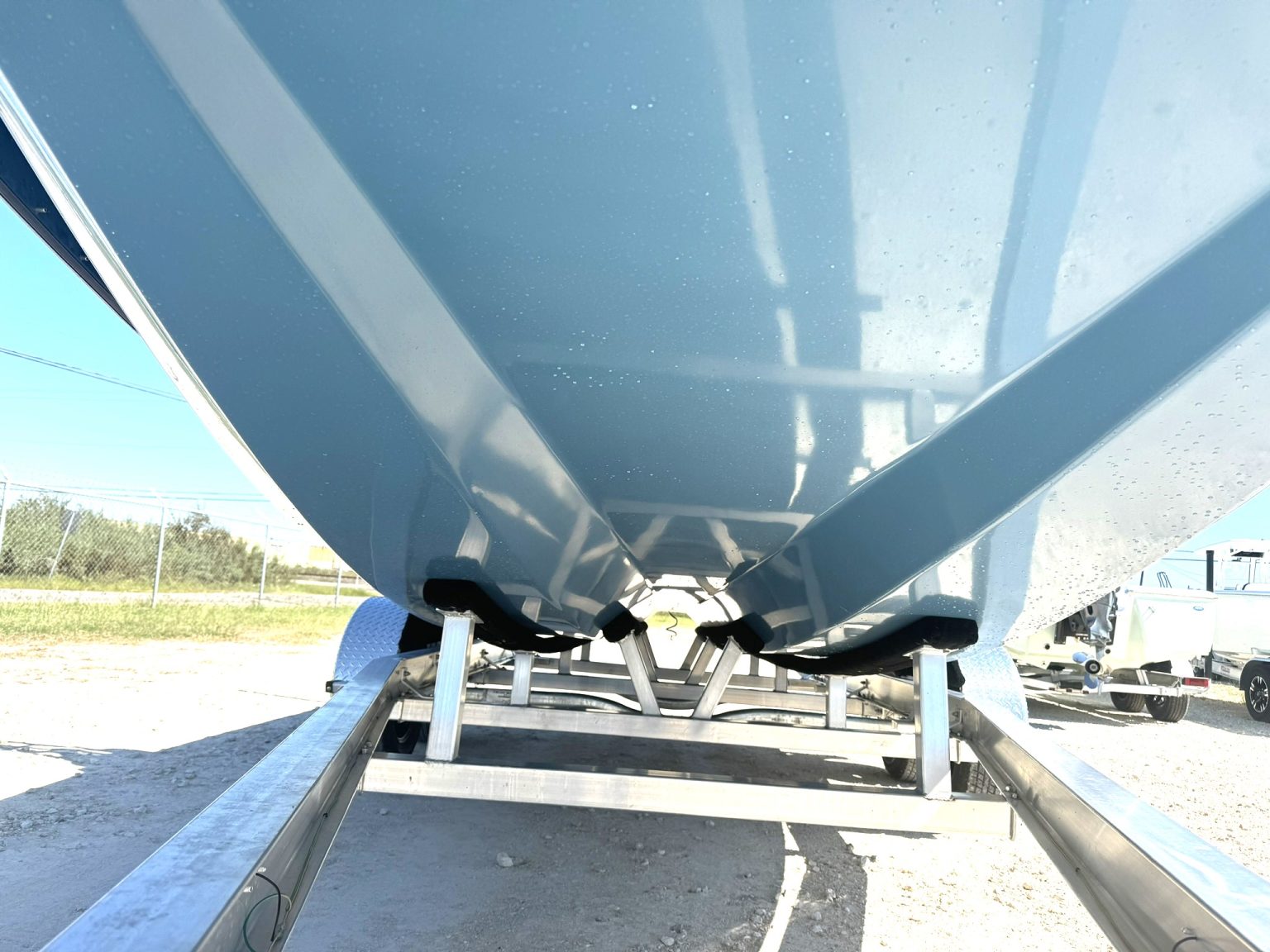 2025 21' FREEDOM COMMANDER 21 RC - Premier Boating Centers