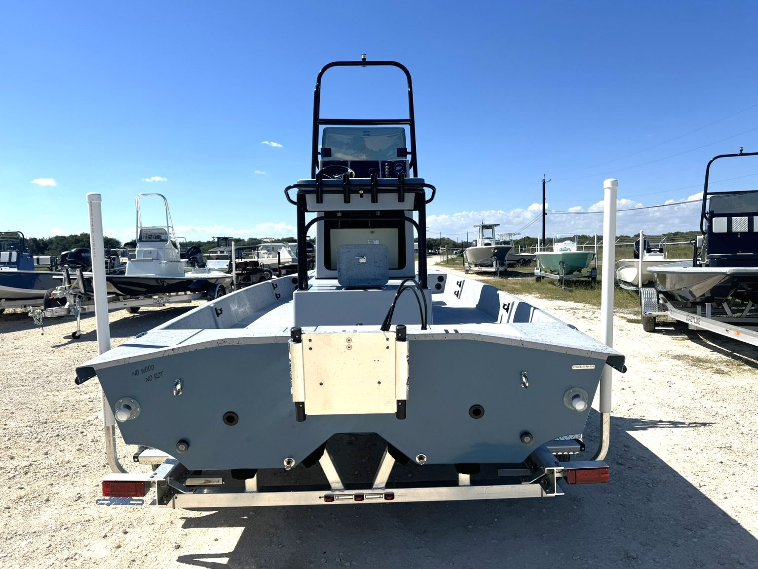 2025 21' FREEDOM COMMANDER 21 RC - Premier Boating Centers