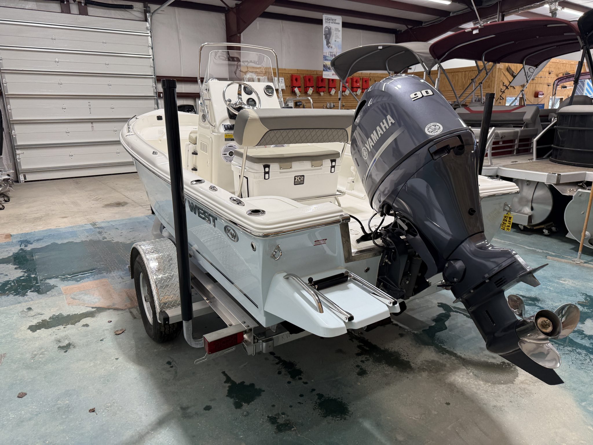 2025 17' KEY WEST 1720CC - Premier Boating Centers