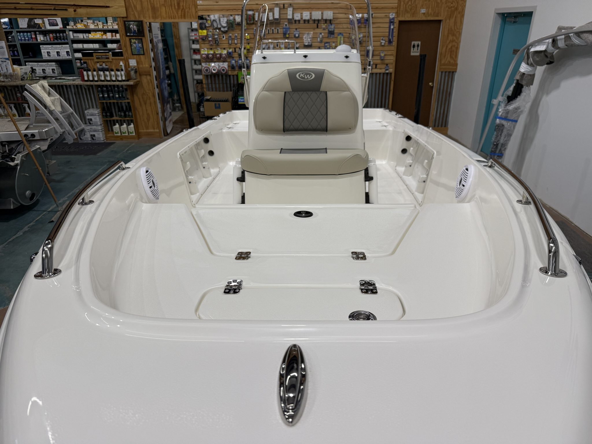 2025 17' KEY WEST 1720CC - Premier Boating Centers