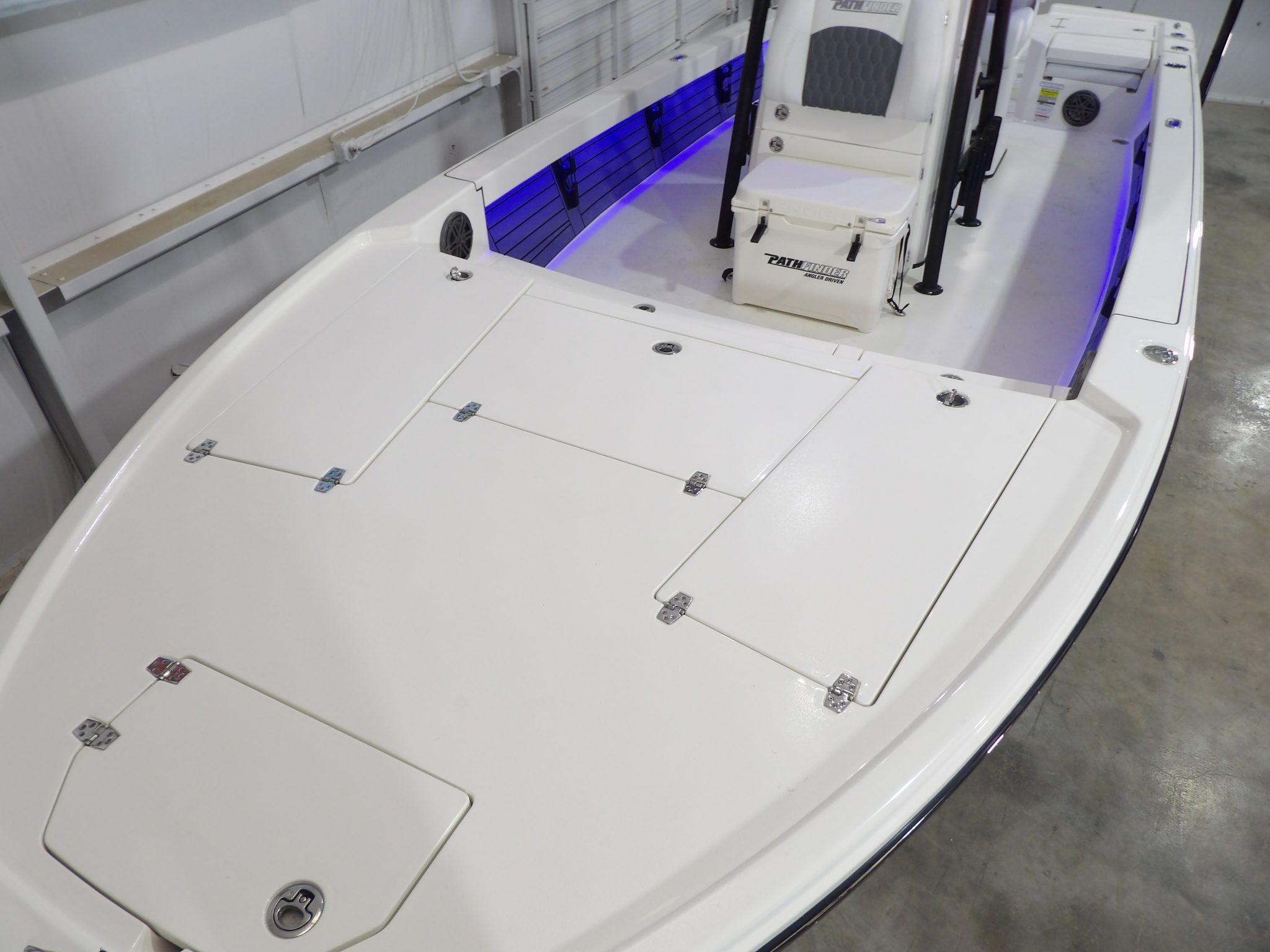 2025 25' PATHFINDER 2500 HYBRID - Premier Boating Centers