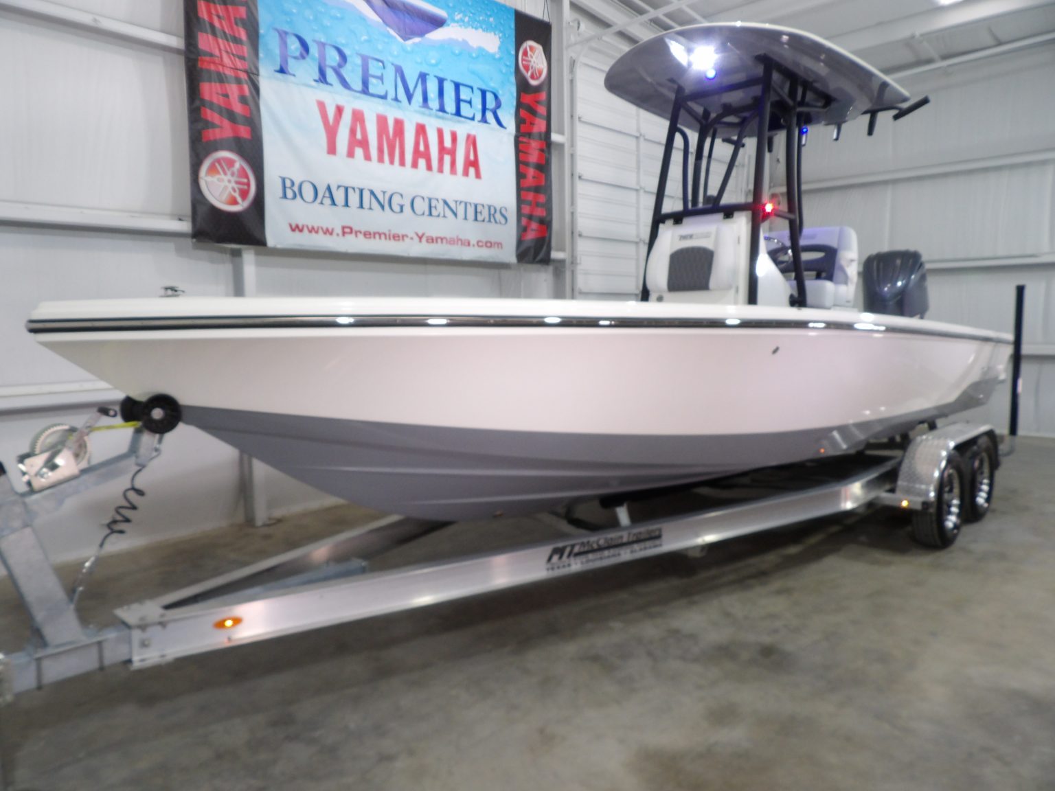 2025 25' PATHFINDER 2500 HYBRID - Premier Boating Centers