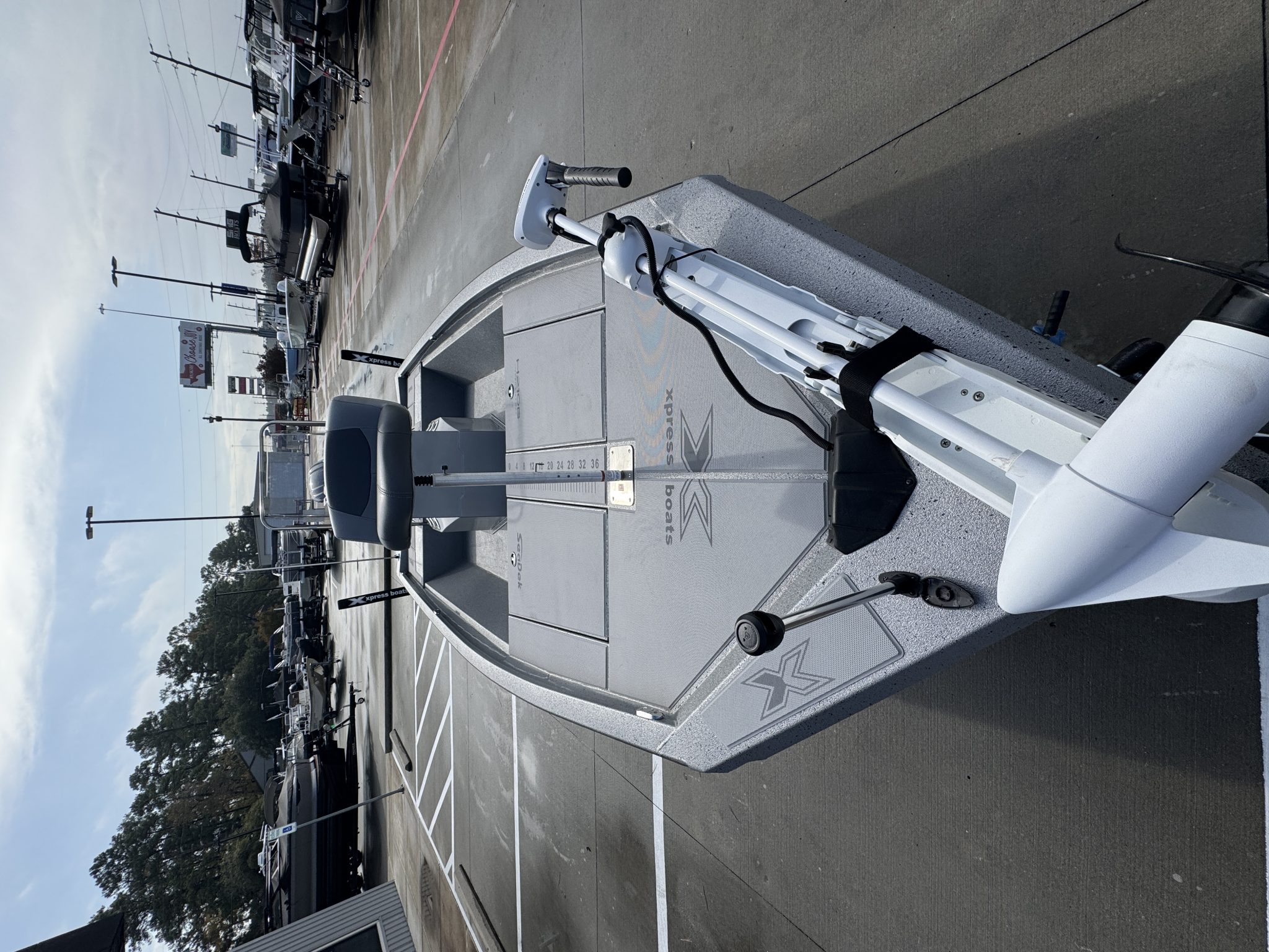 2025 21' XPRESS H210 BAY - Premier Boating Centers