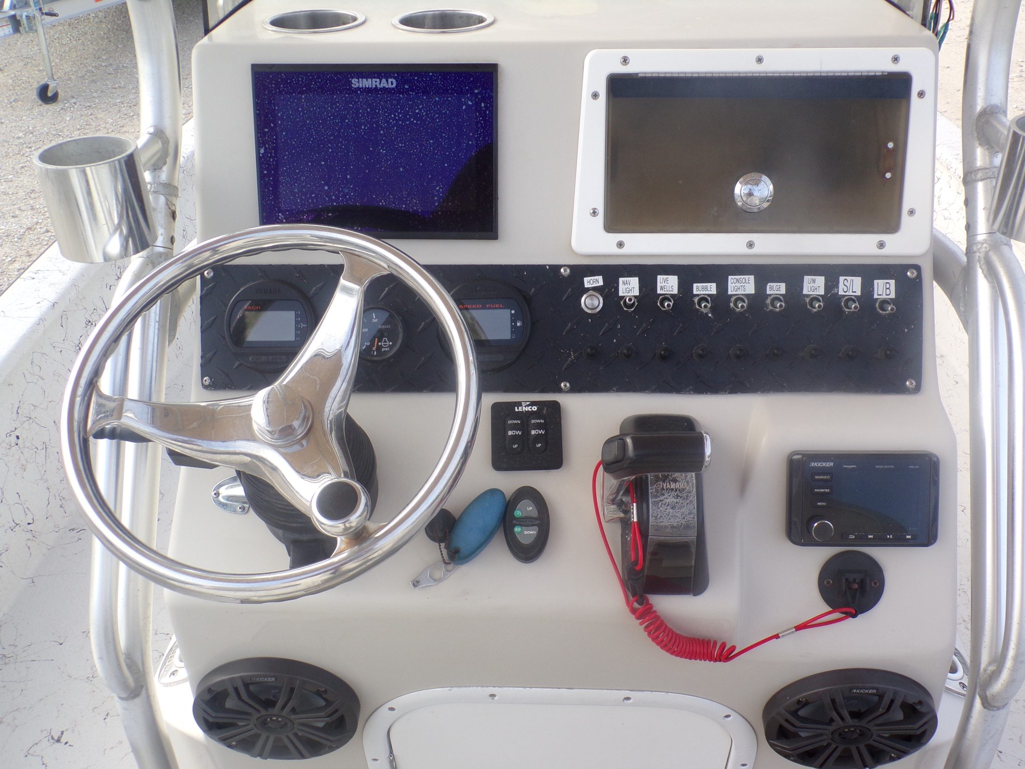 2013 24' BLAZER BAY 24 GTS - Premier Boating Centers