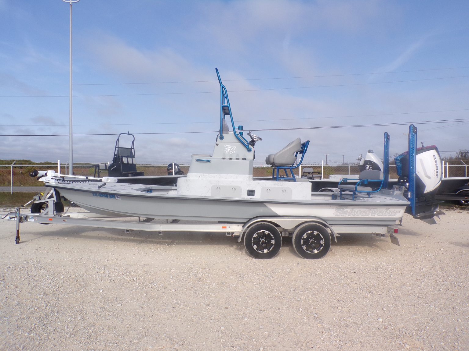 2019 23' SHOALWATER 23 CAT - Premier Boating Centers