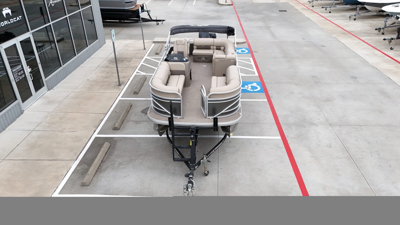 2021 22' SUNTRACKER 20DLX - Premier Boating Centers