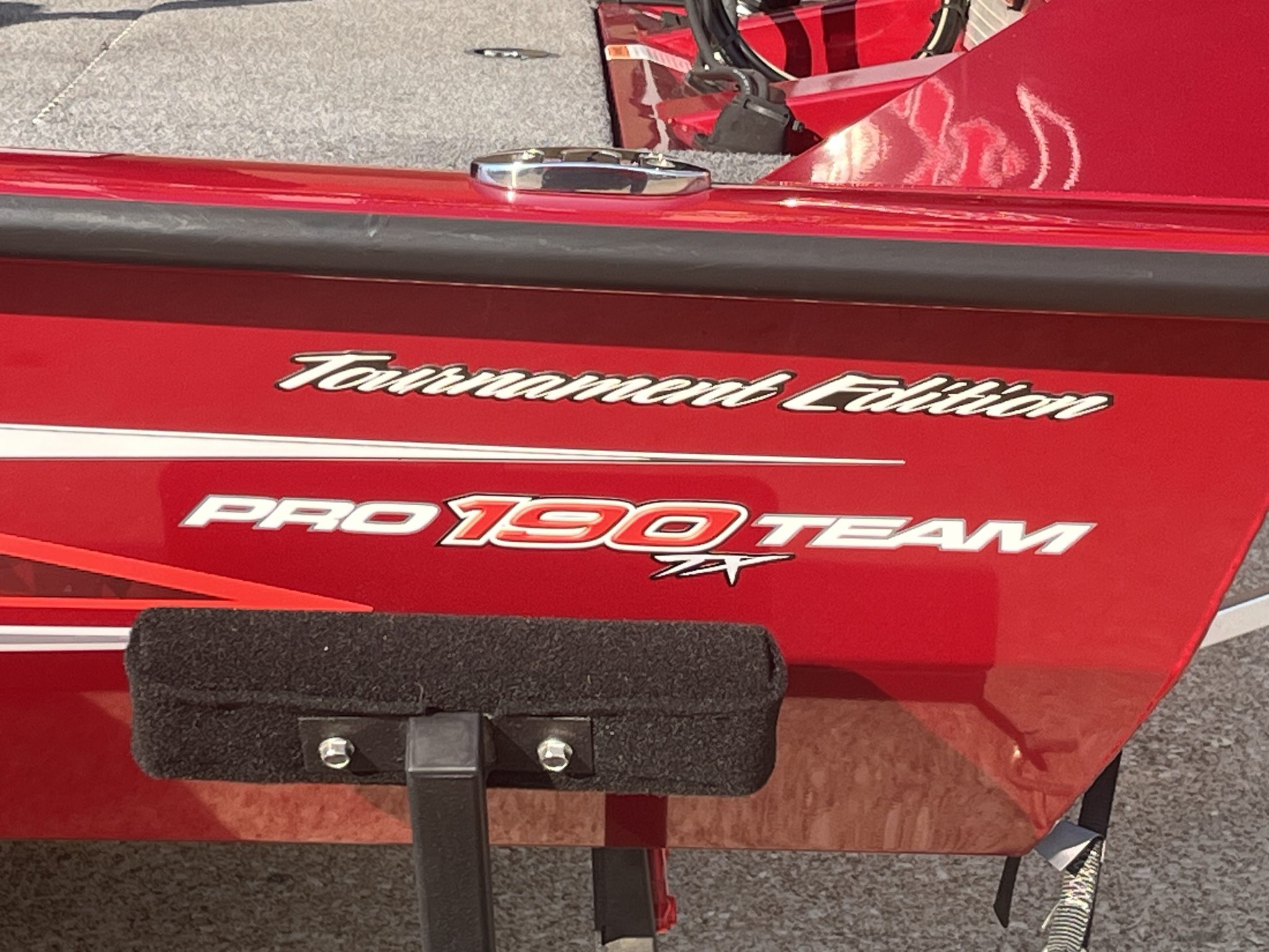 2024 19' TRACKER PT190XTE - Premier Boating Centers $27,995 TRACK-125