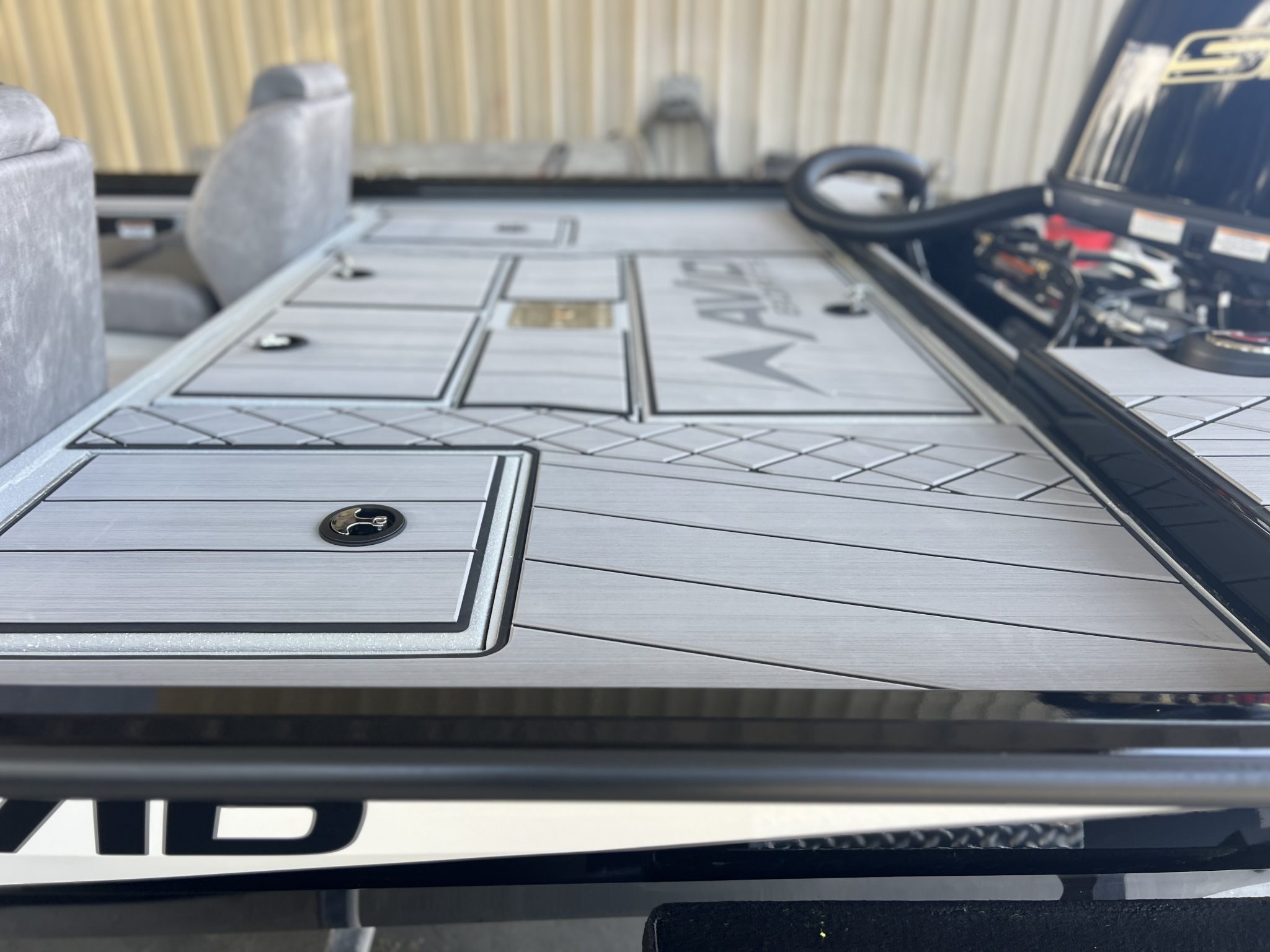 2025 18' AVID 18 VERTEX - Premier Boating Centers