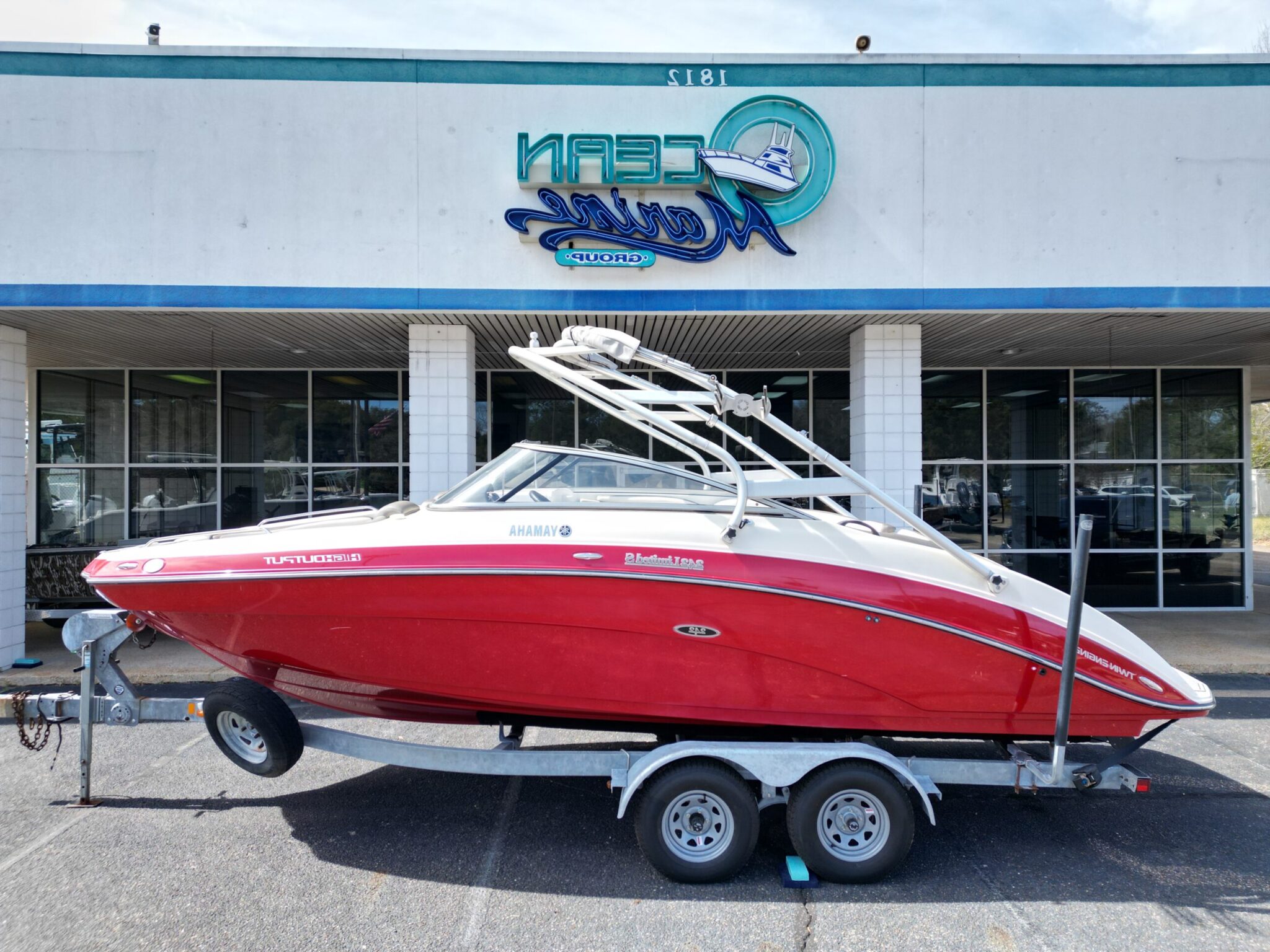 2014 23' YAMAHA 242 LIMITED S - Premier Boating Centers