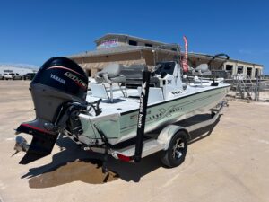 2025 20' XPRESS H20 BAY - Premier Boating Centers